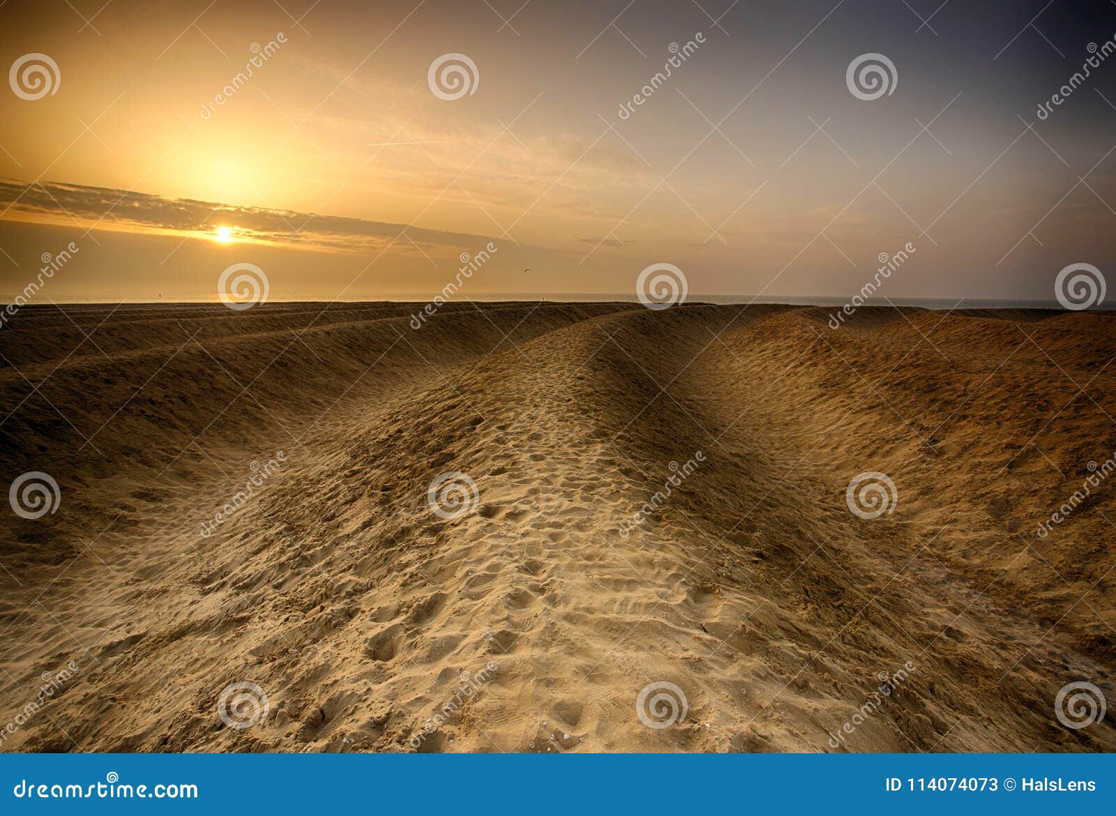 Sunset on sand dunes stock image. Image of breathtaking - 114074073