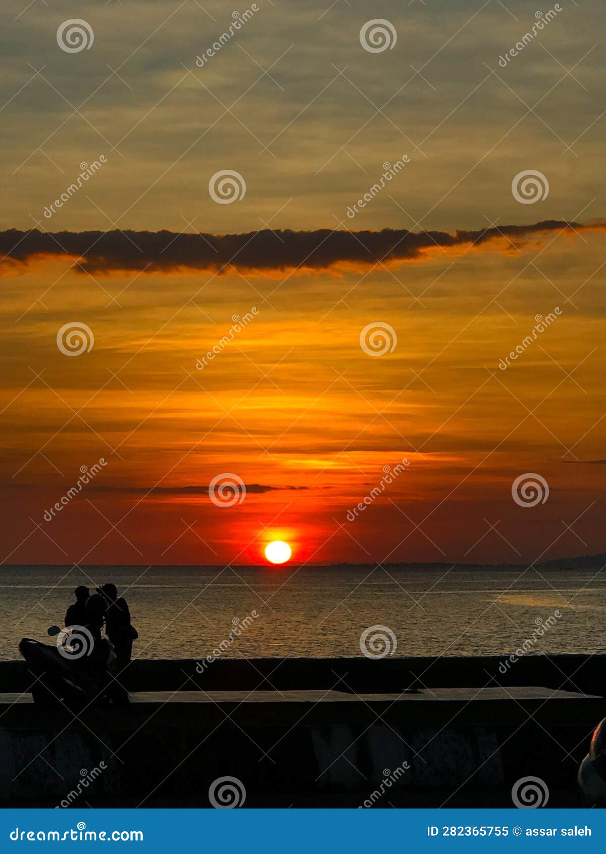 Sunset on Saturday stock image. Image of beautiful, jingga - 282365755