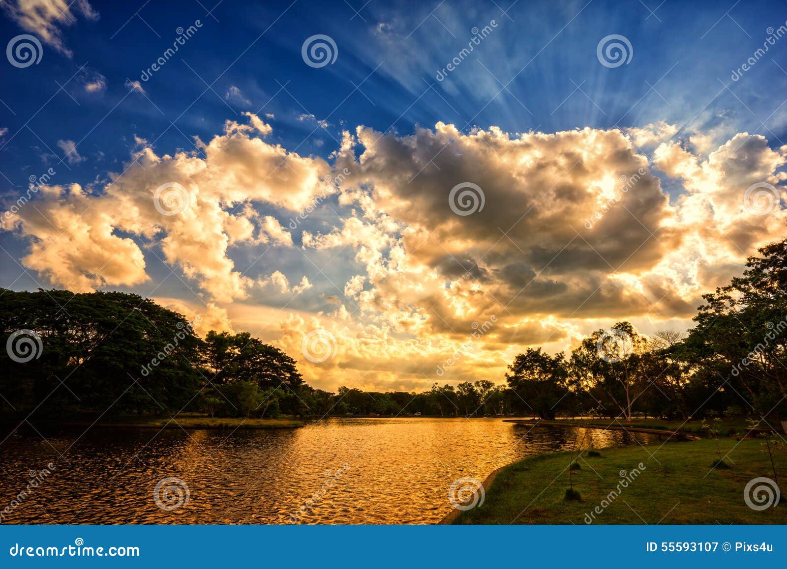 Sunset Scene on Lake with Beautiful Clouds and Sky Stock Image - Image ...