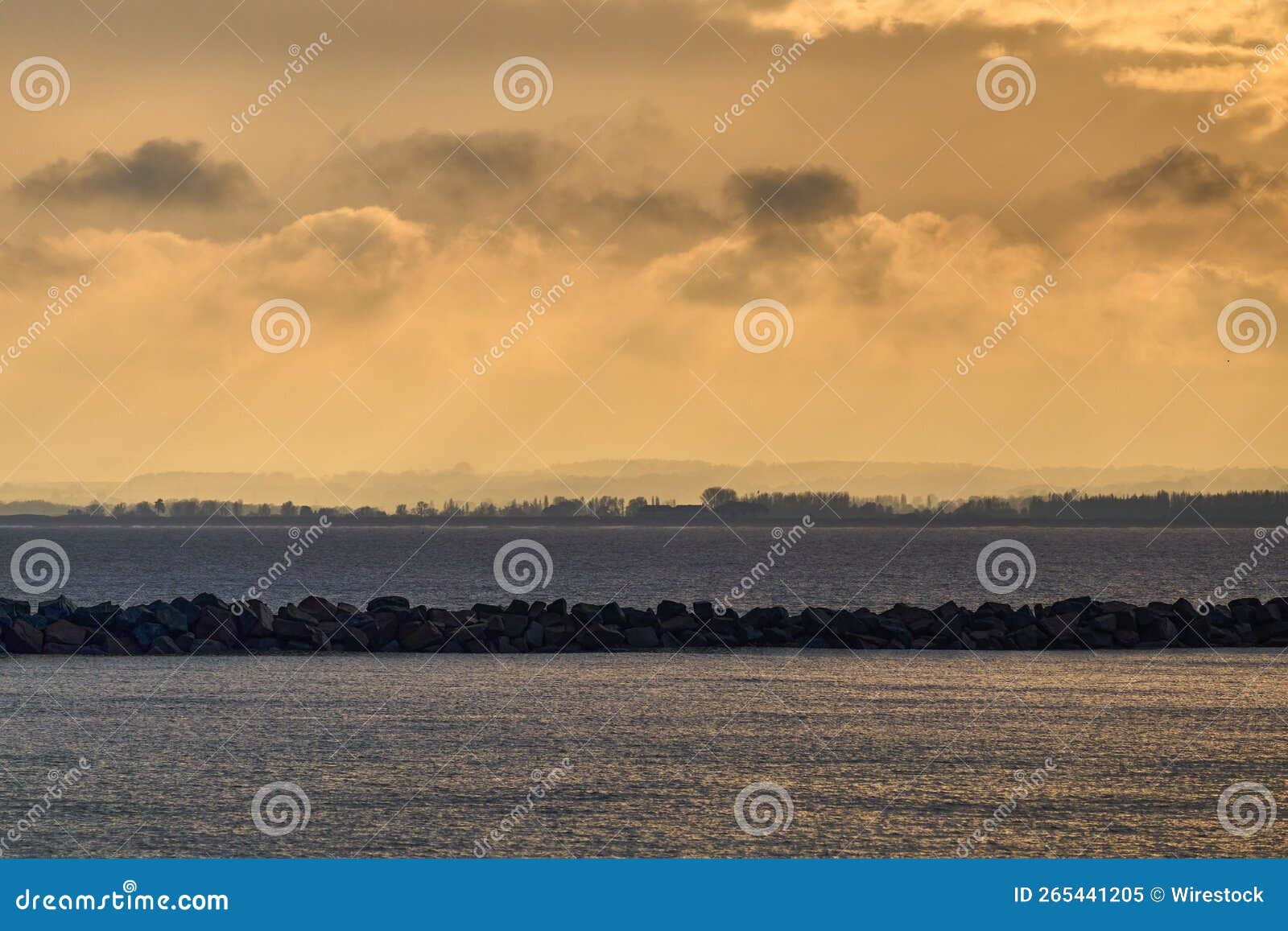 Sunset Scene of and Pegwell Bay Towards Ramsgate Town Stock Image ...