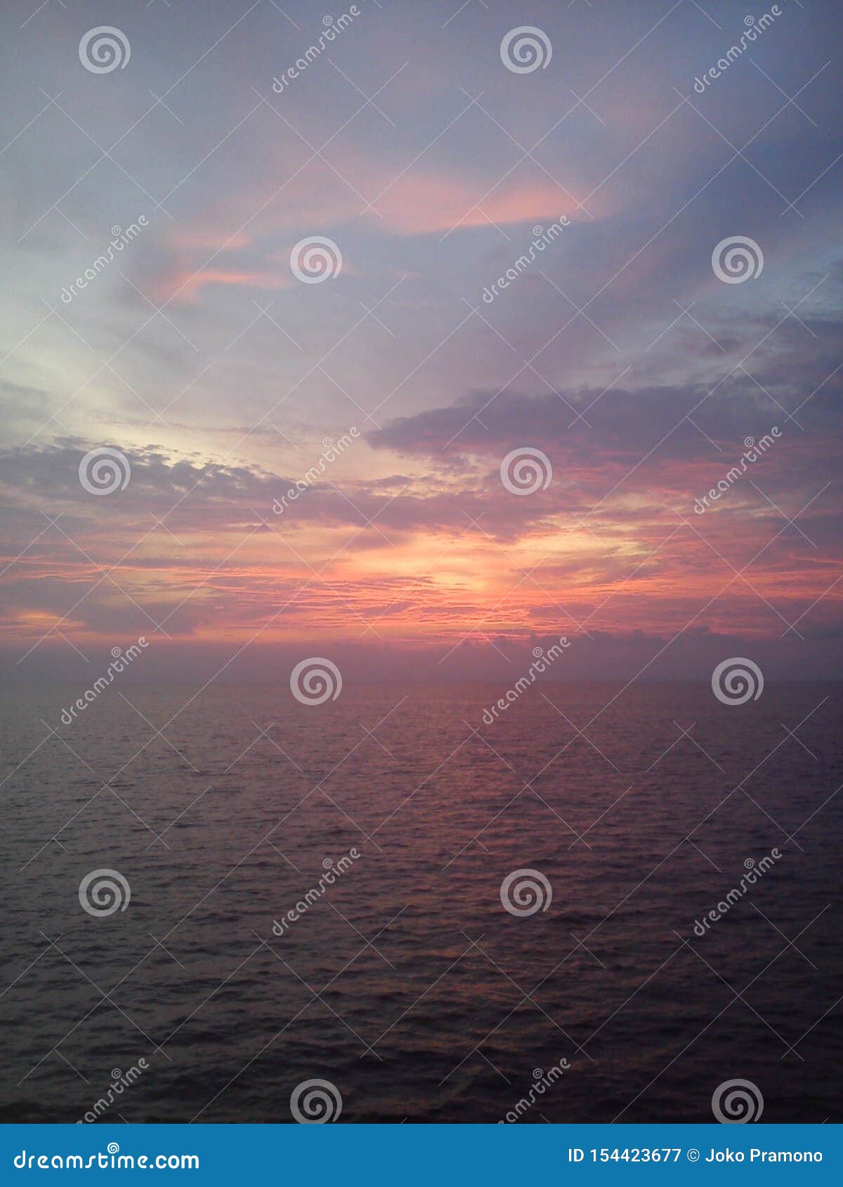 Sunset stock image. Image of ocean, cloud, seaman, life - 154423677