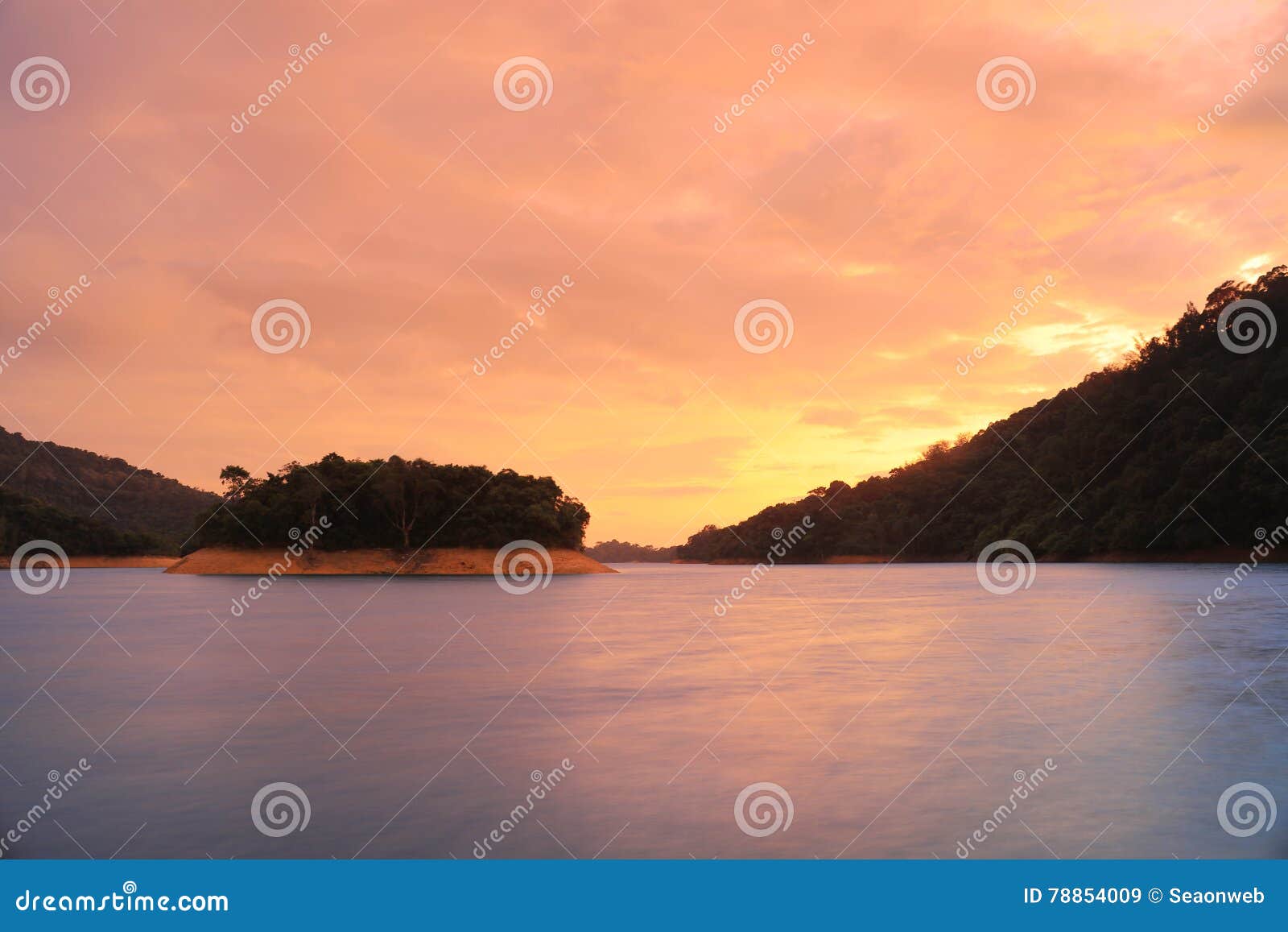 The Sunset of Shing Mun Reservoir Stock Image - Image of reservoir ...