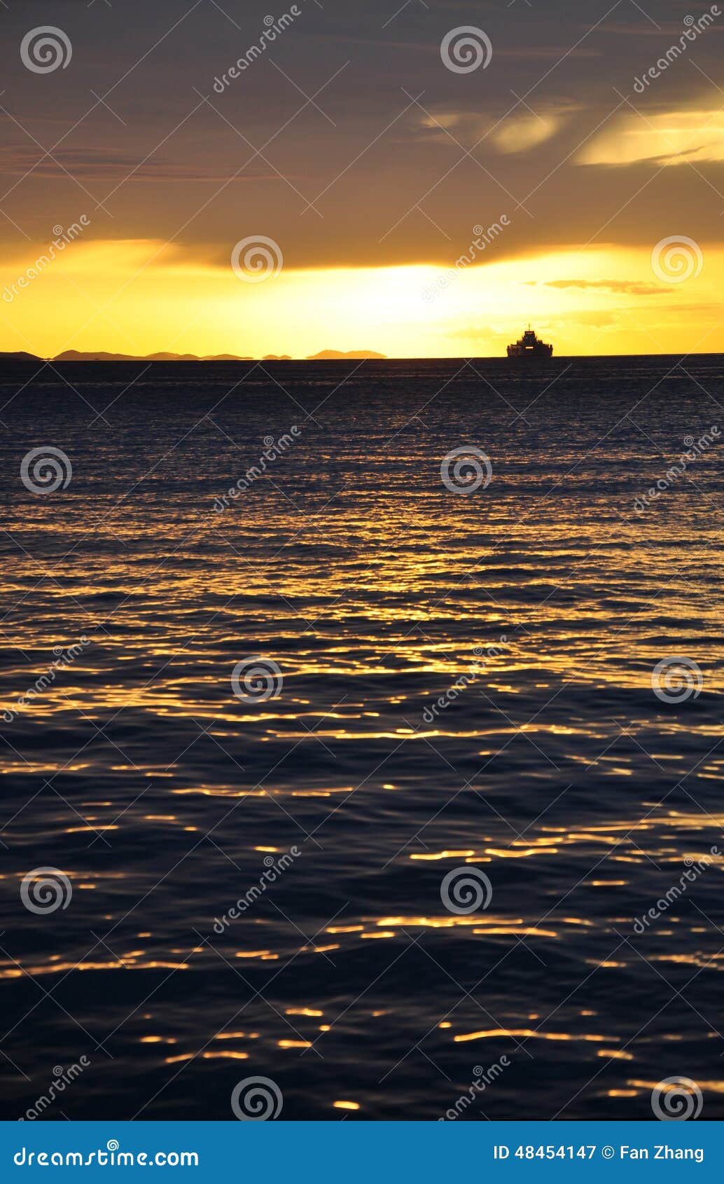 Sunset with Ship on the Horizon Stock Image - Image of horizon, adria ...