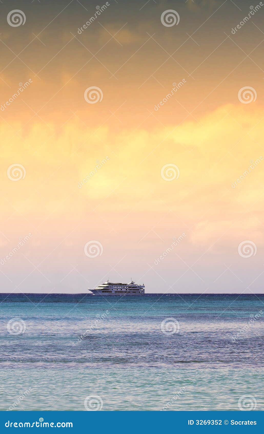 Sunset Ship - Pacific Ocean, Honolulu Stock Photo - Image of boat ...