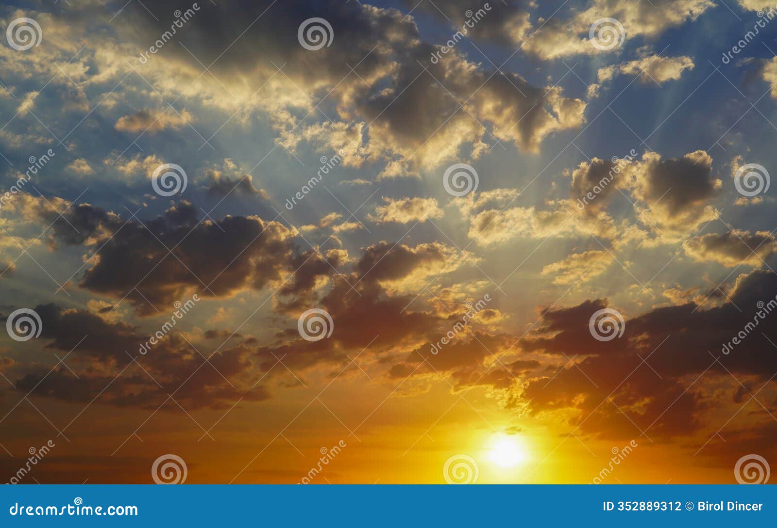 Sunset Sky with Clouds Landscape Stock Photo - Image of sunlight, reflection: 352889312