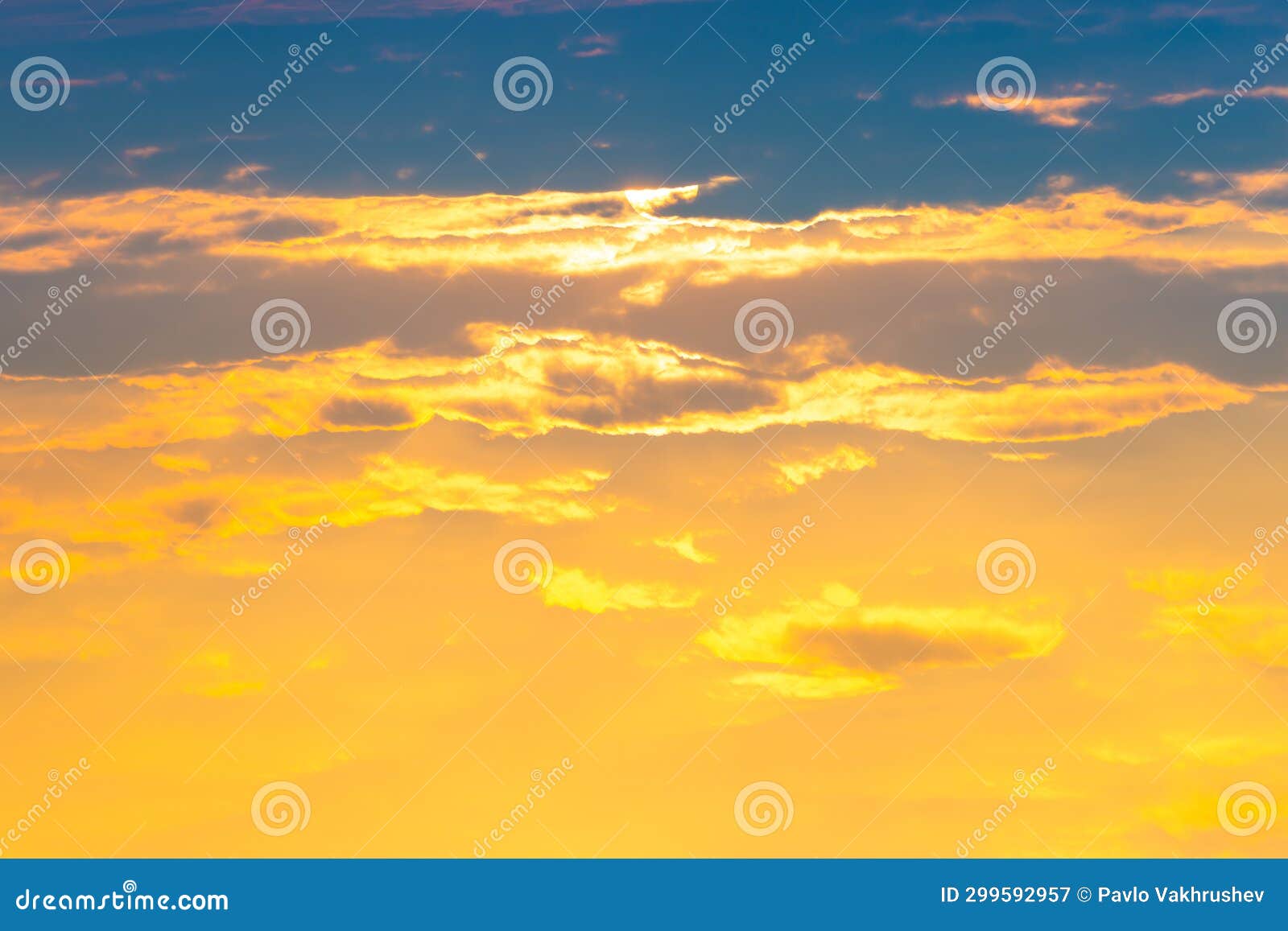Sunset Sky with Sunset Clouds and Sun Rays Stock Image - Image of ...