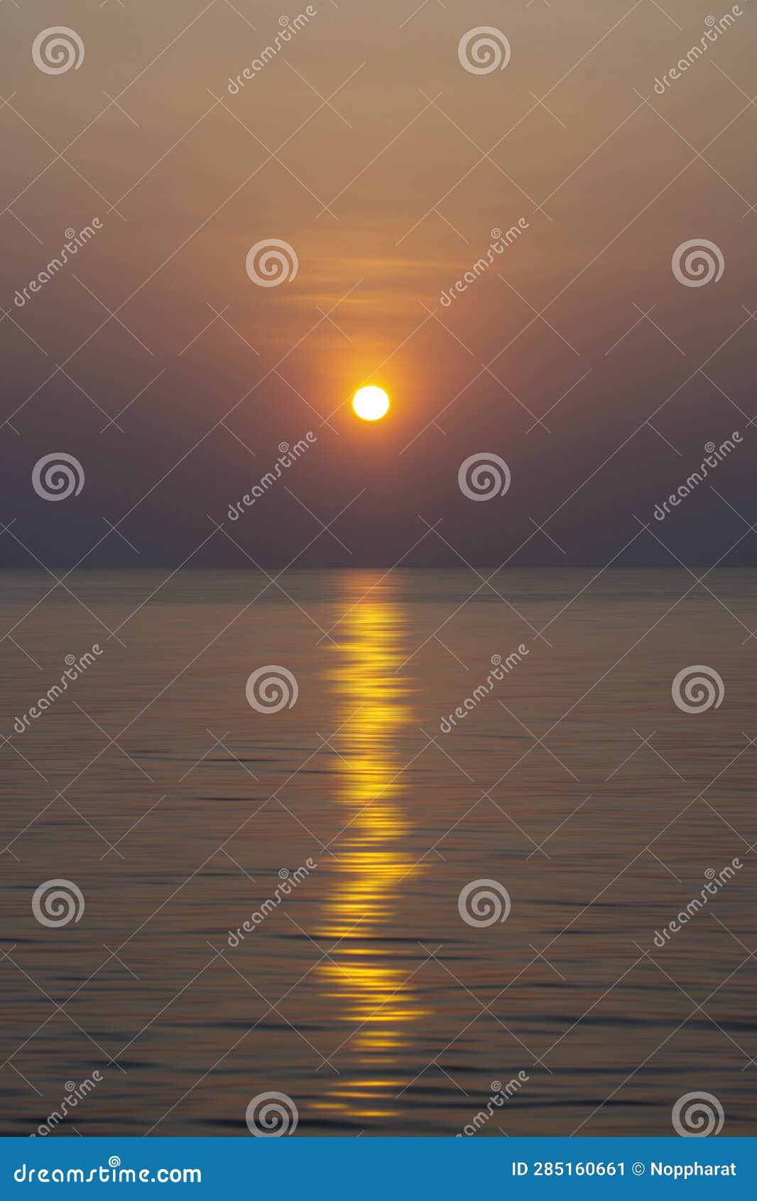Sunset Sky Reflection on the Water at the Lake Stock Image - Image of ...