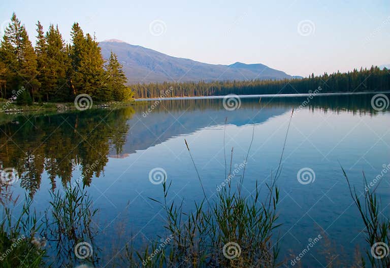 Sunset on small lake stock image. Image of jasper, landscape - 13104161