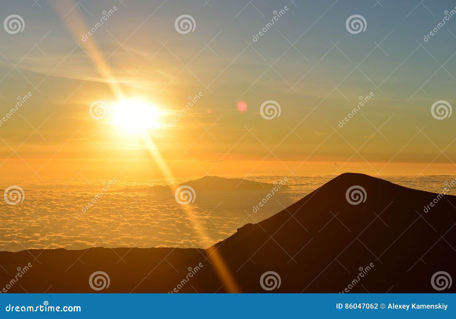 Sunset on the Summit of Mauna Kea on the Big Island of Hawaii Stock ...