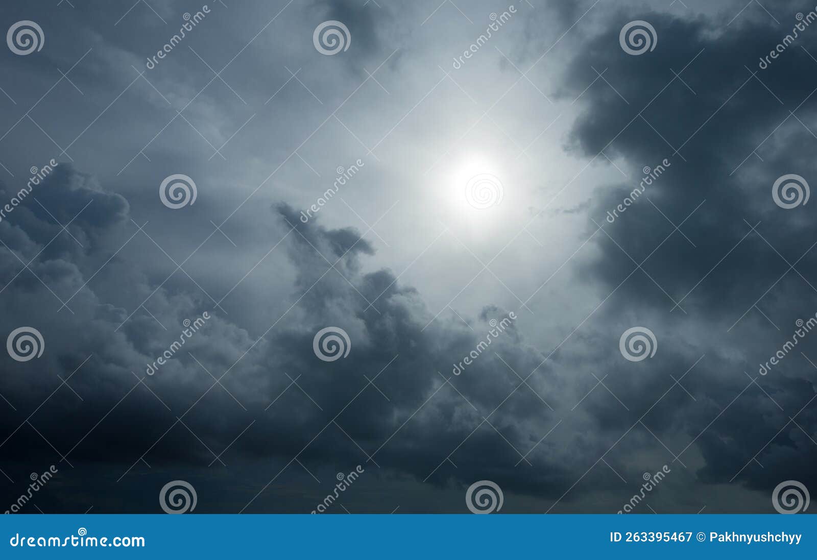 Sunset with Sun Rays, Sky with Clouds Stock Image - Image of sunset ...