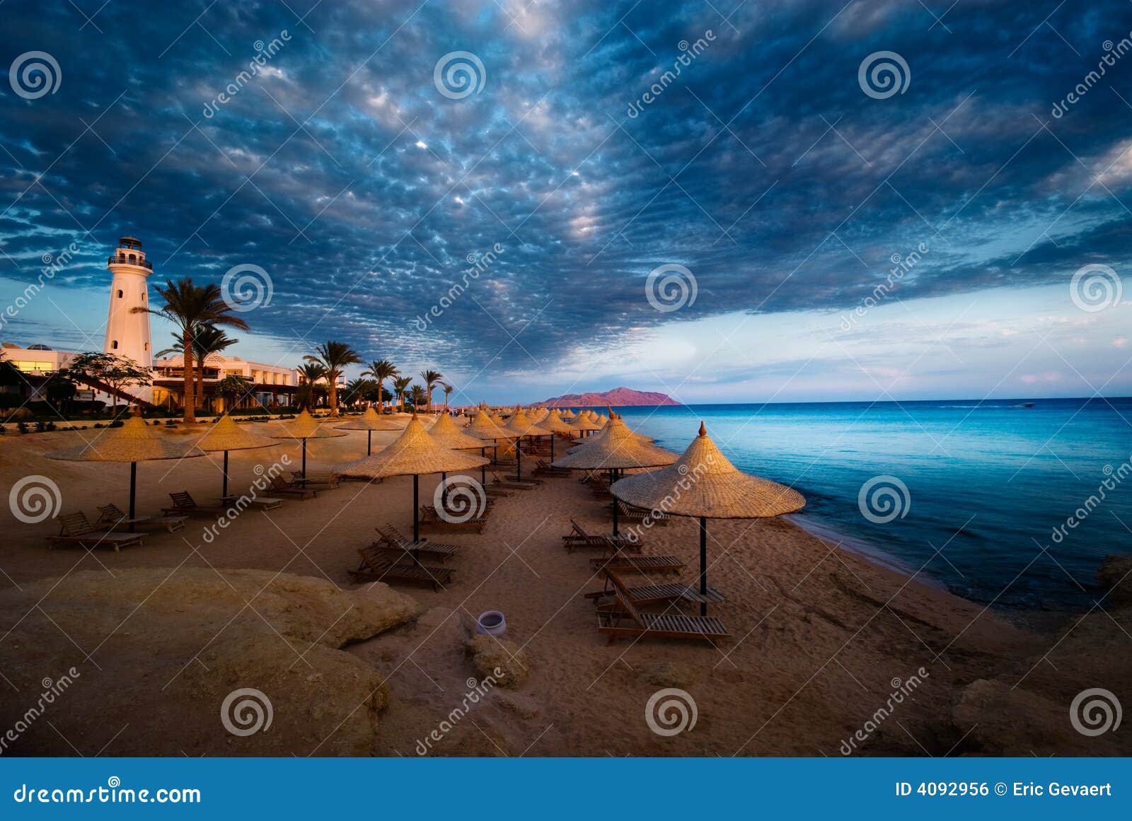 Sunset and turquoise ocean stock photo. Image of shadow - 4092956