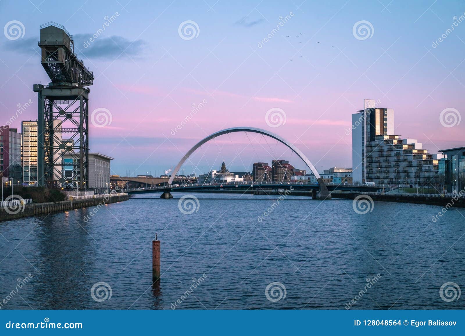 Sunset View of the Clyde Arc or Squinty Bridge and River Clyde Stock ...