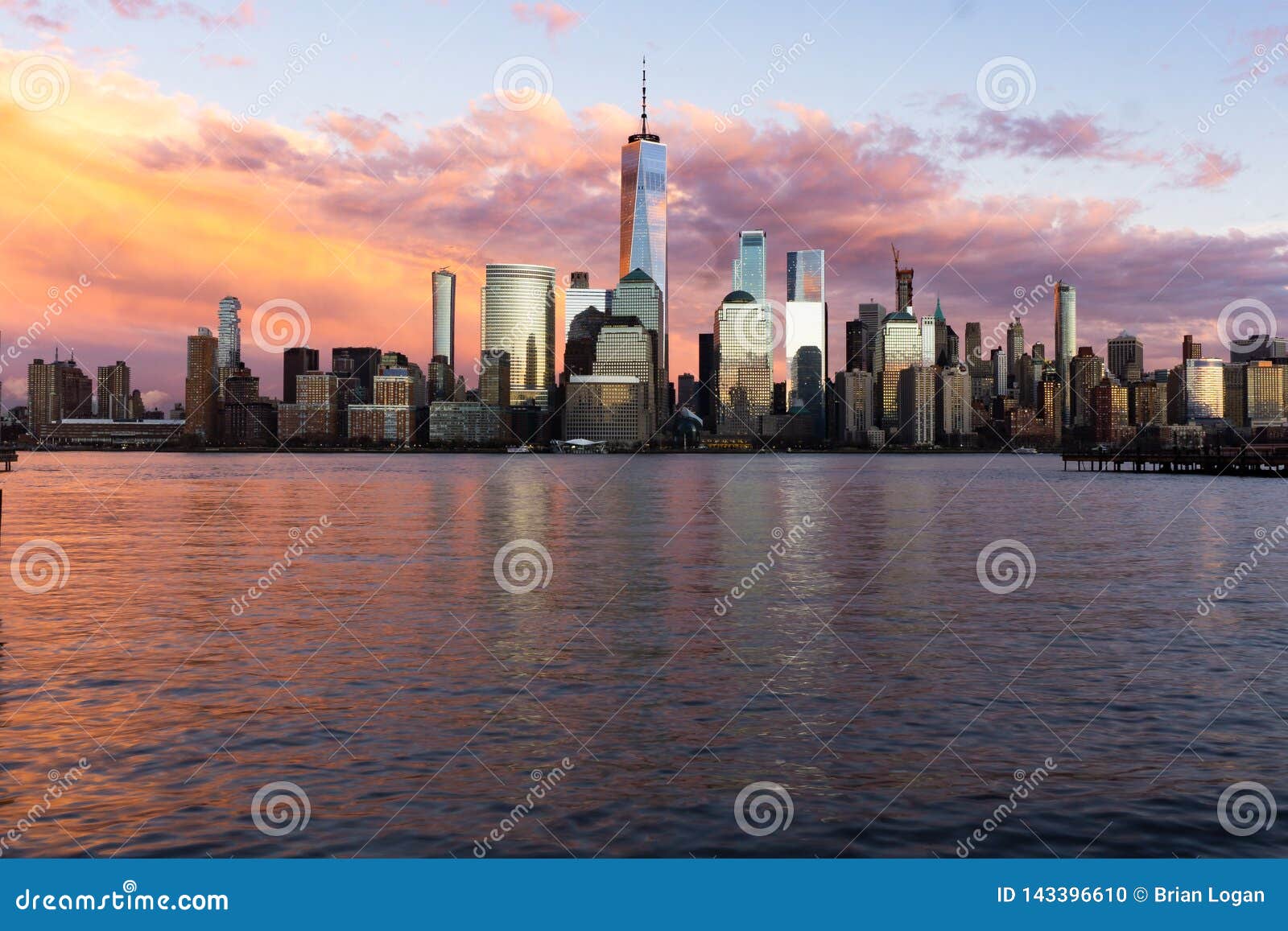 Sunset View of Lower Manhattan with Reflections in the Hudson River ...