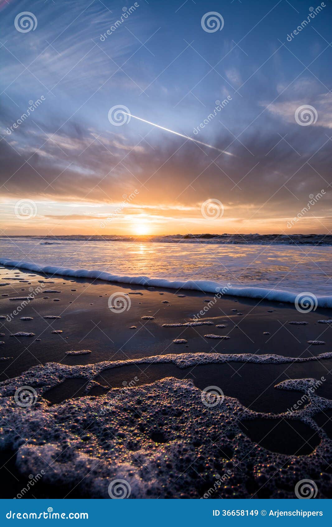 Sunset and Water Reflection on Beach Stock Image - Image of view, cloud ...