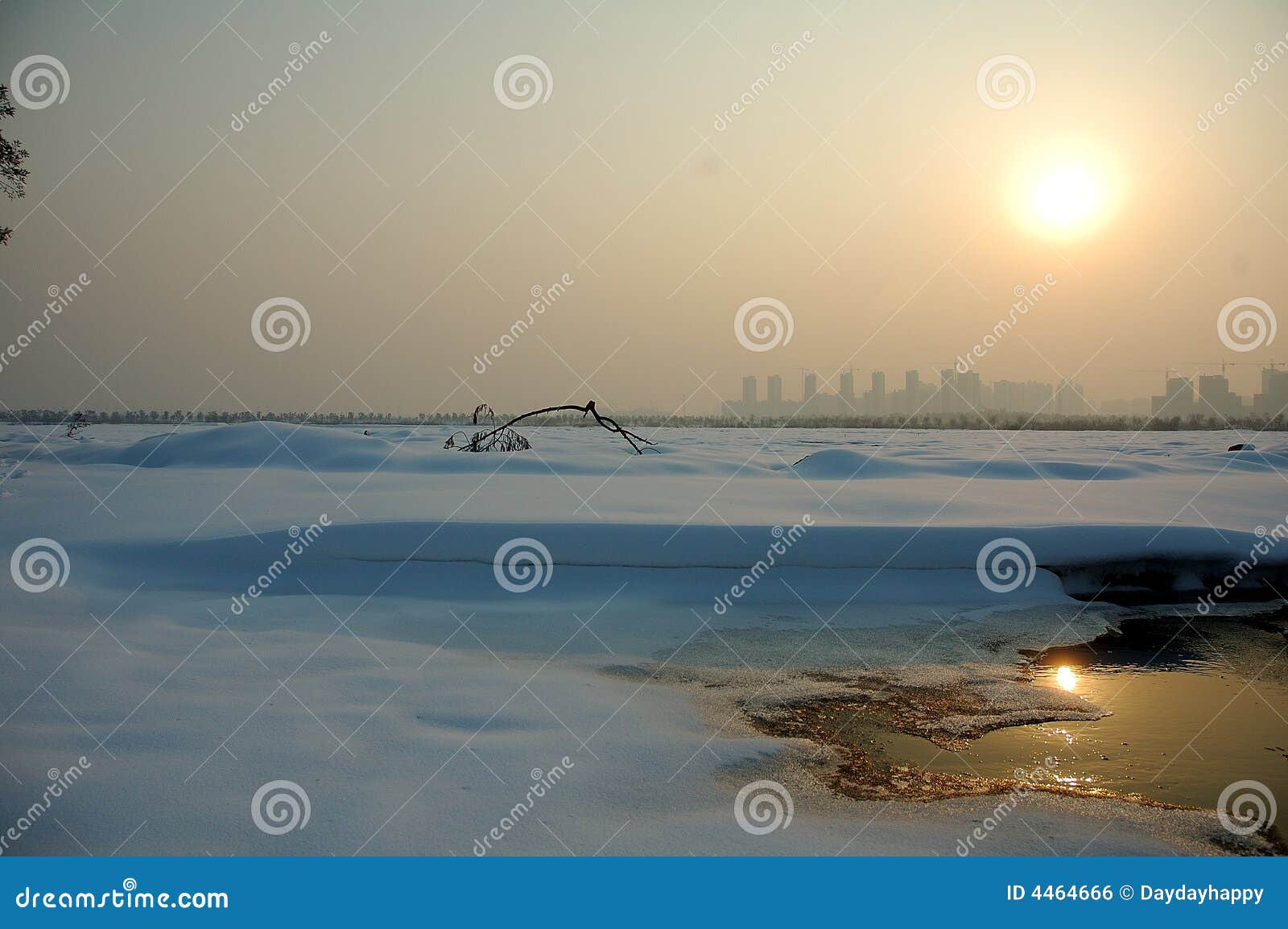 Sunsets on snowfield stock photo. Image of lies, d70s - 4464666