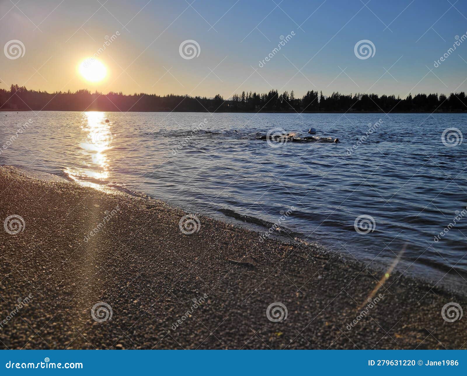 Sunsetting On Beach, Point Chevalier, Auckland, New Zealand Royalty-Free Stock Image ...