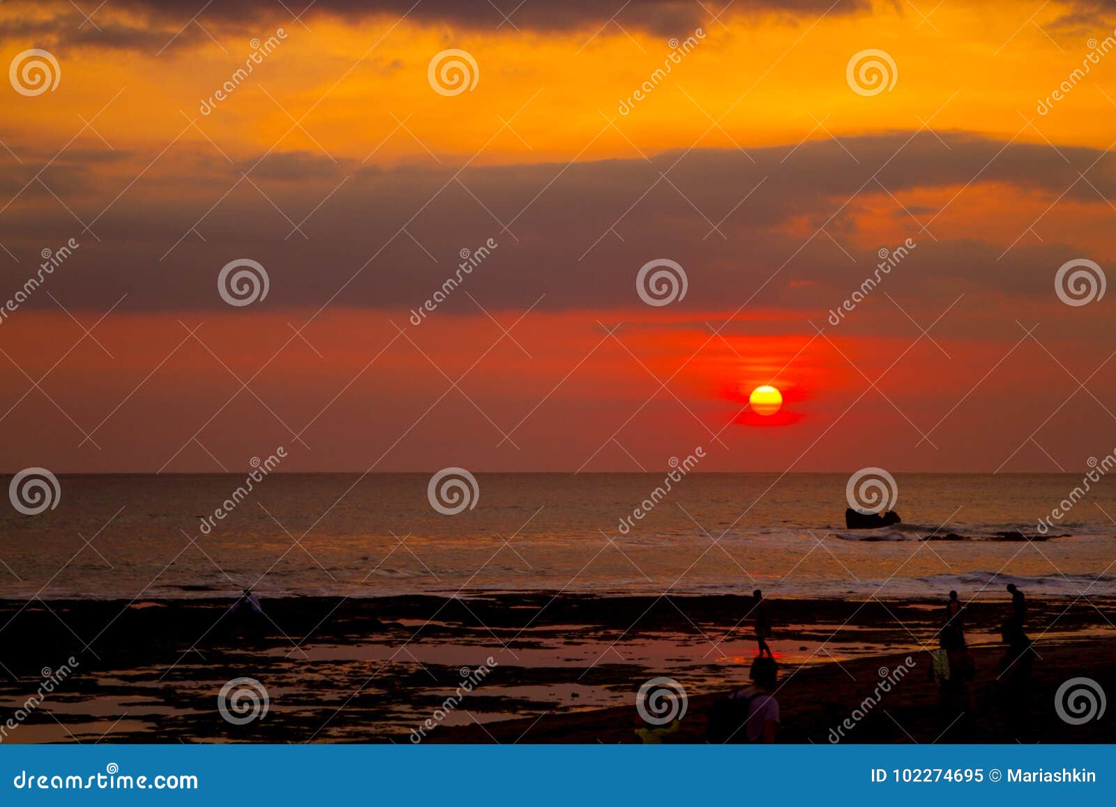 Sunsetting at the Canguu Beach Stock Image - Image of sunsetting ...