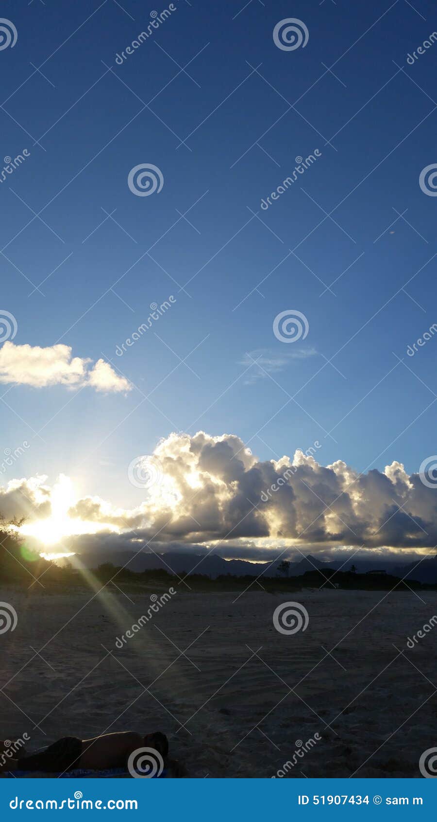 Sunshine hawaii stock photo. Image of sunshine, hawaii - 51907434