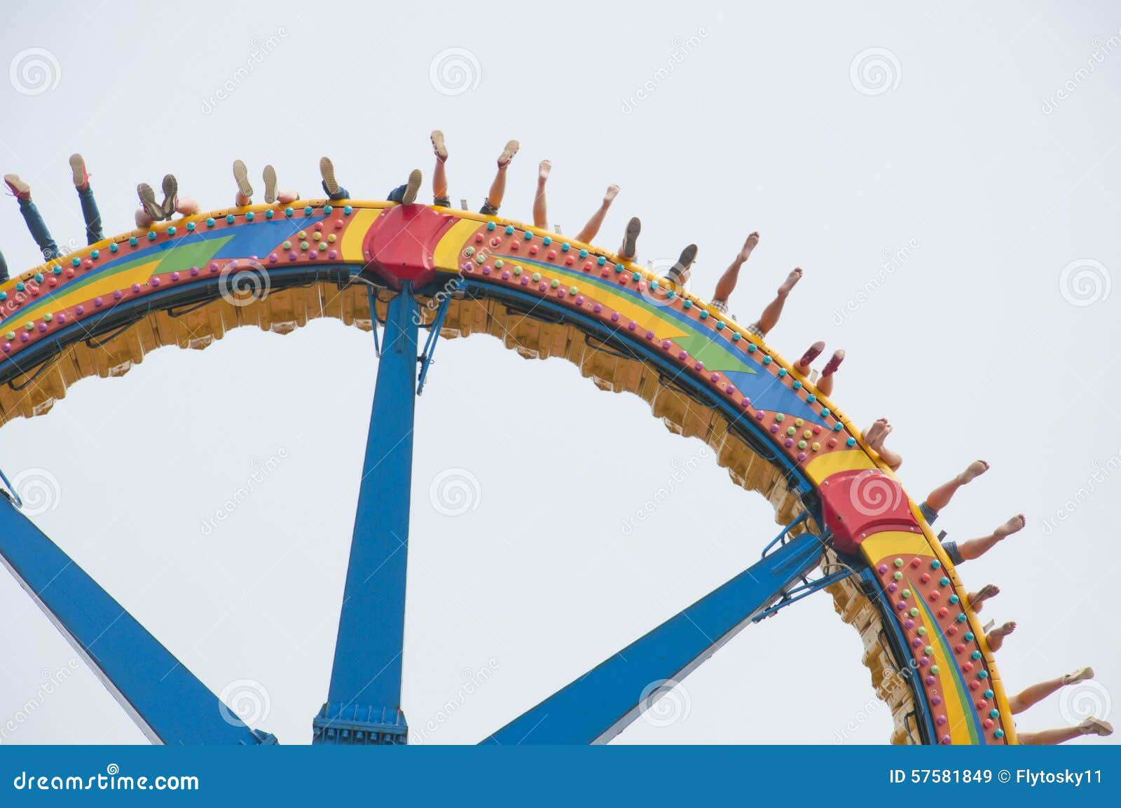 Super Pendulum in Amusement Park Editorial Stock Image - Image of happy ...