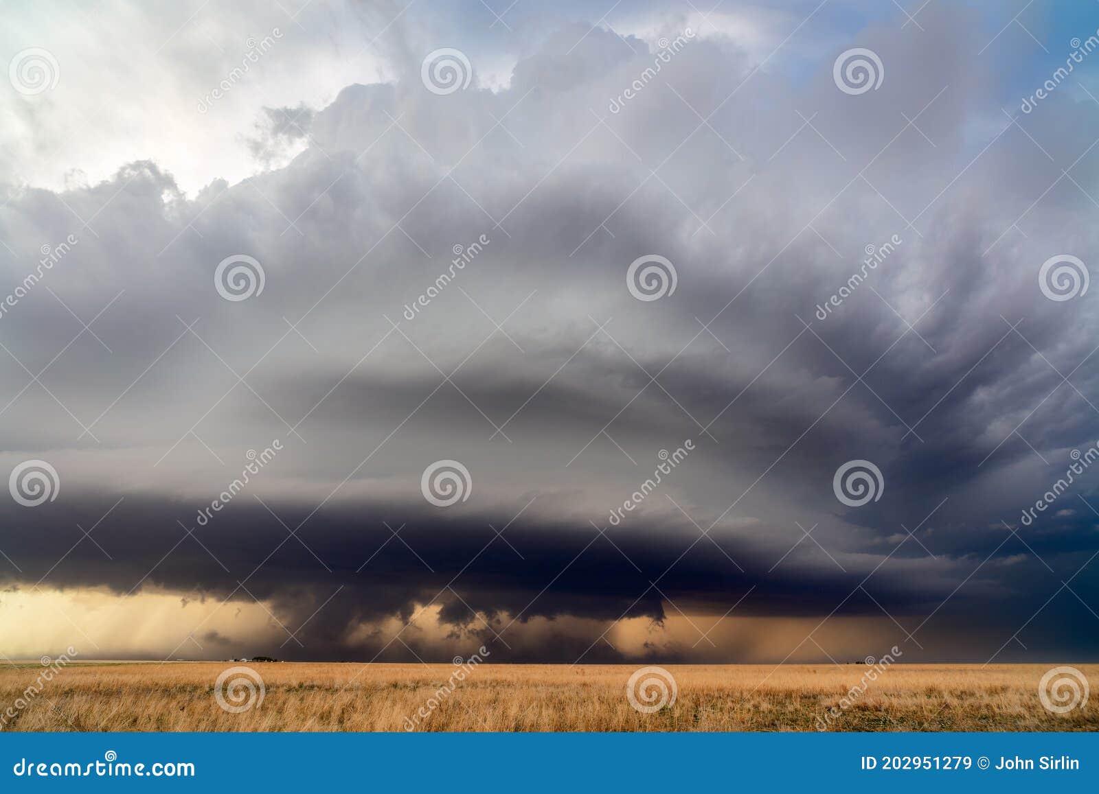 Supercell Storm with Wall Cloud Stock Image - Image of tornado, kansas ...