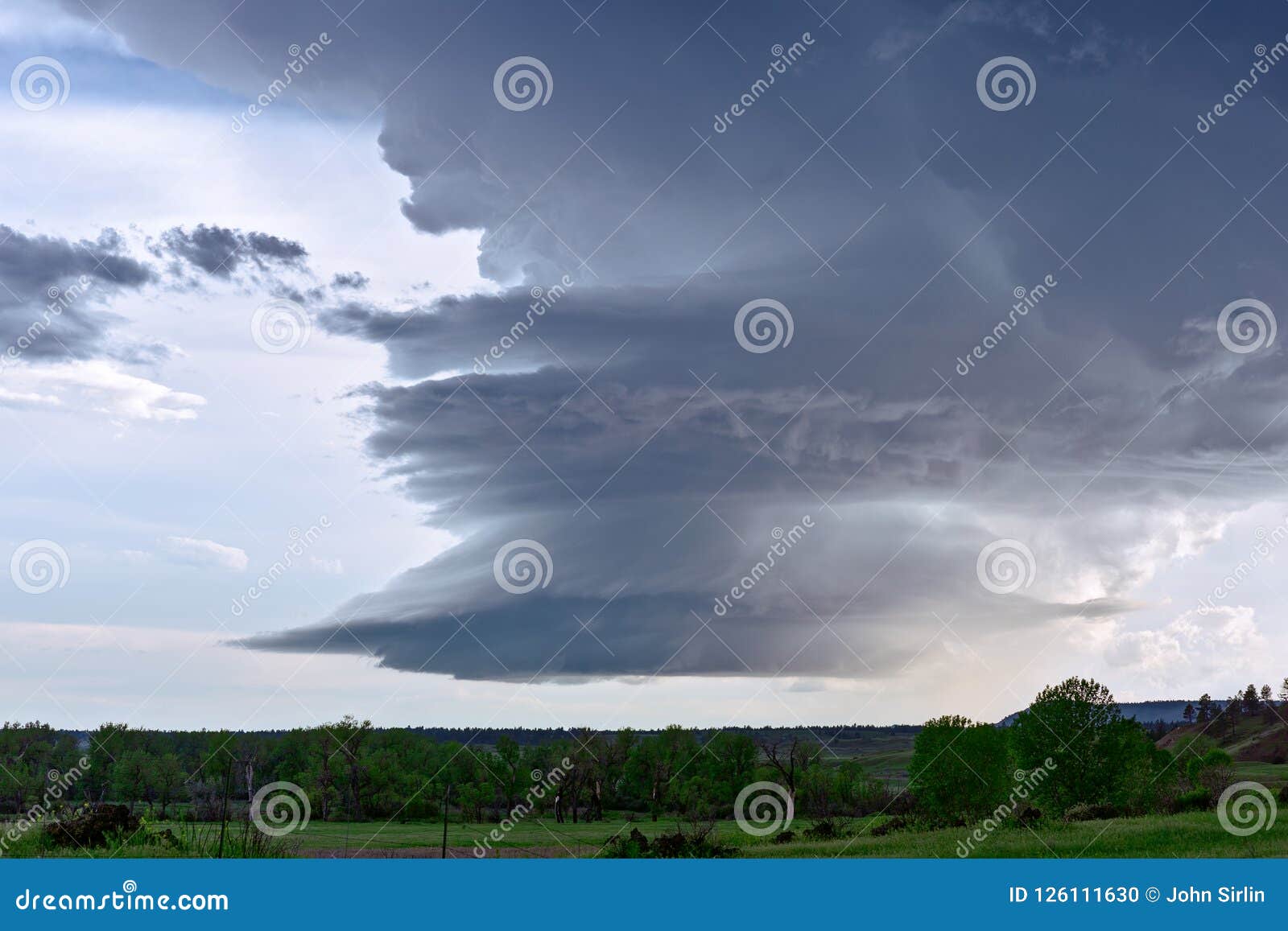Supercell Thunderstorm Cloud Stock Photo - Image of approaching, dark ...
