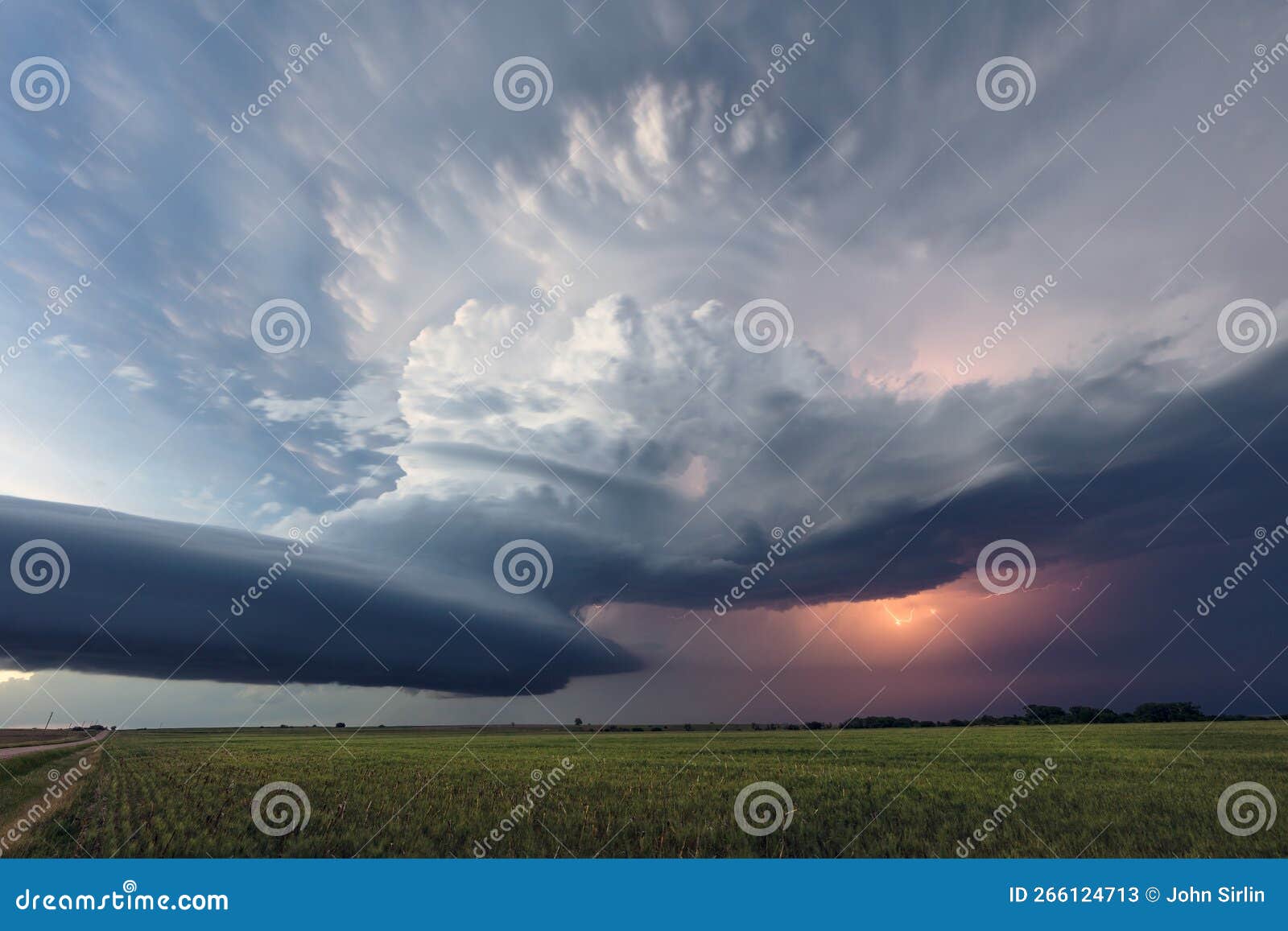 Supercell Thunderstorm Cumulonimbus Cloud in Nebraska Stock Image ...