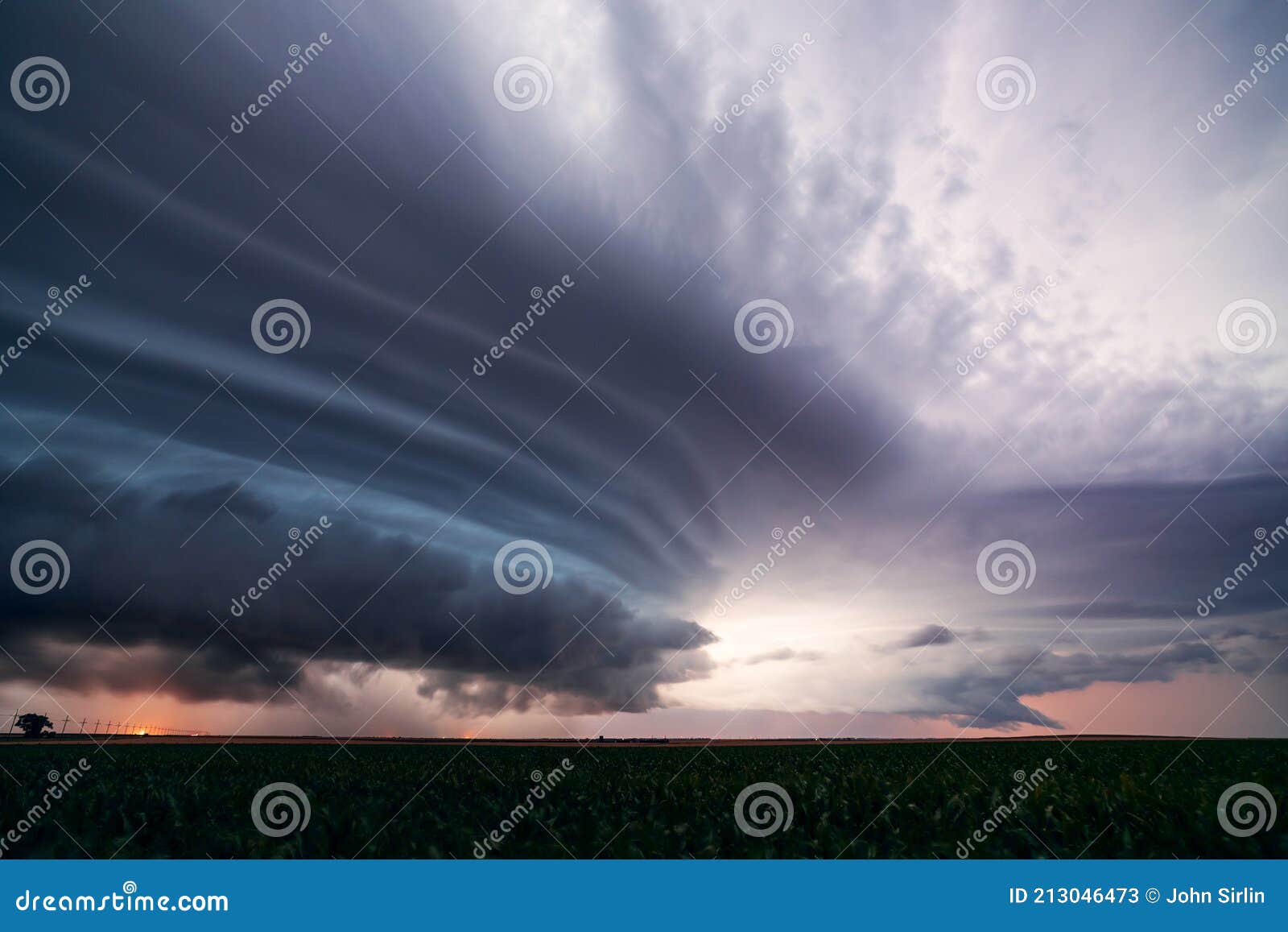Supercell Thunderstorm with Dramatic Storm Clouds Stock Image - Image ...
