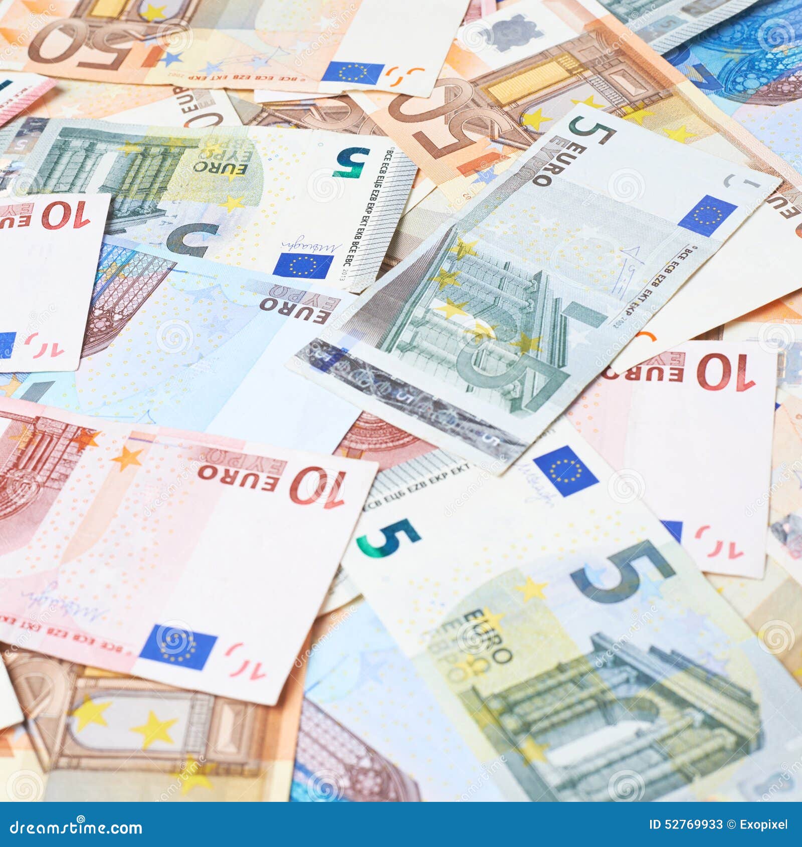 Superficie Coperta Di Euro Banconote Immagine Stock - Immagine di ...