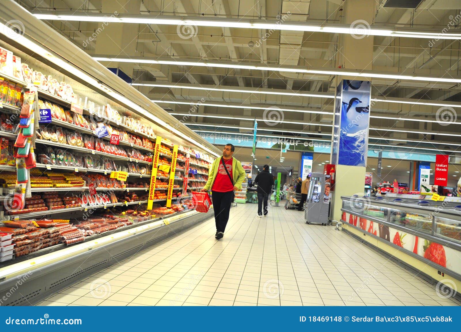 Supermercato fotografia stock editoriale. Immagine di acquisto - 18469148