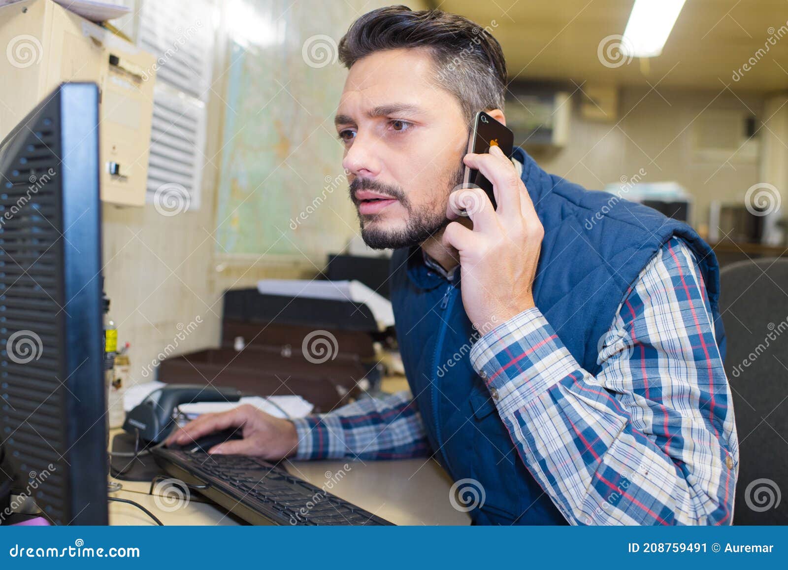 Supervisor Using Cell Phone and Pc at Warehouse Stock Image - Image of ...