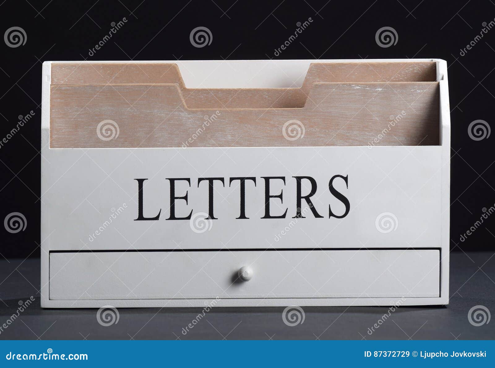 Suporte De Madeira Para Letras Imagem de Stock - Imagem de interior ...