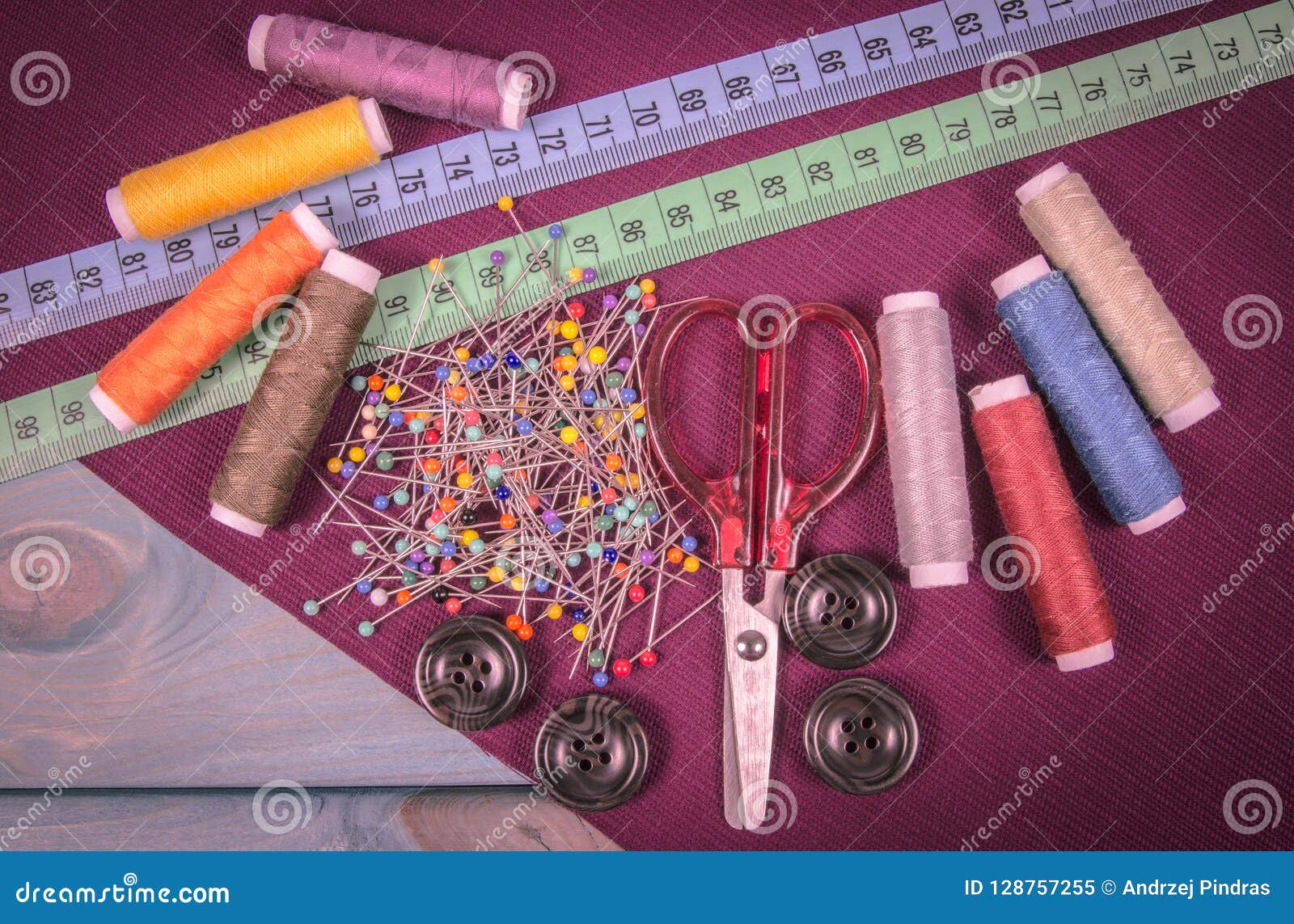 Supplies and Accessories for Sewing - Scissors, Threads, Pins, Buttons ...