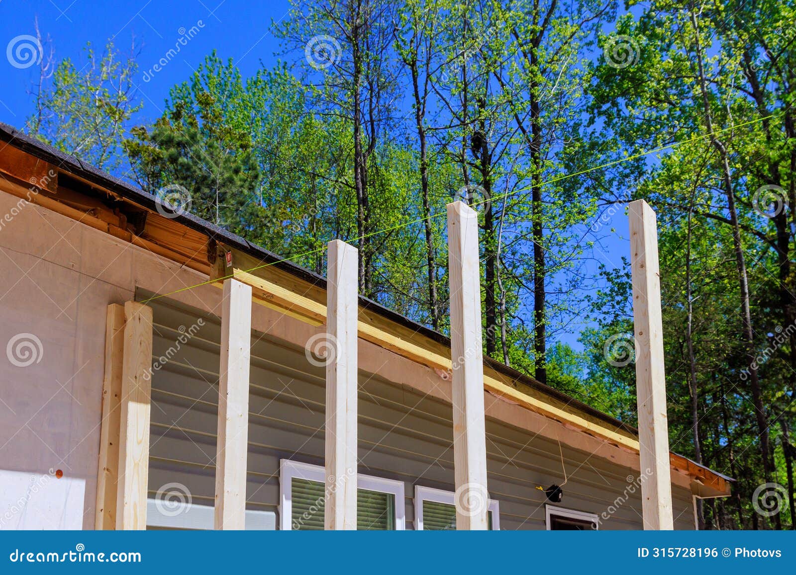 Support Beams for Wooden Framing Timber Framing with a Unfinished ...