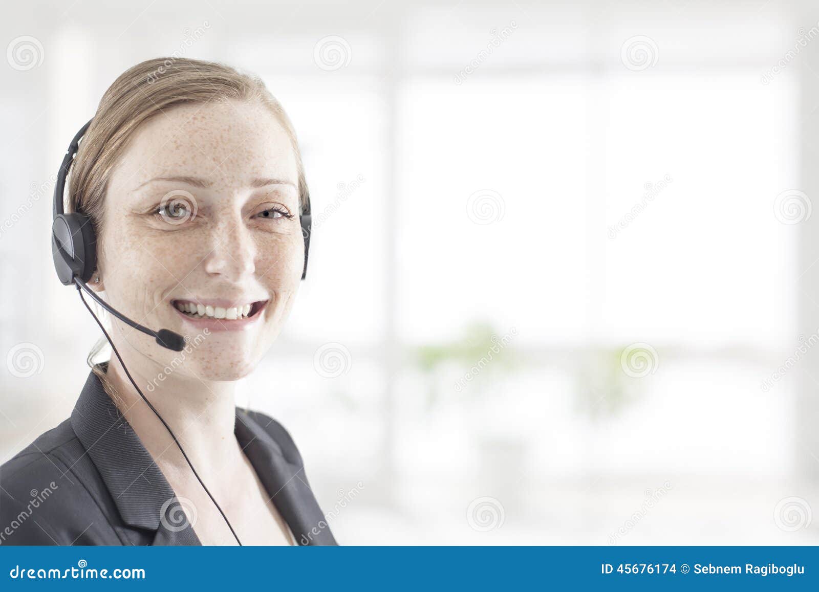 Support Phone Operator in Headset Stock Photo - Image of communication ...