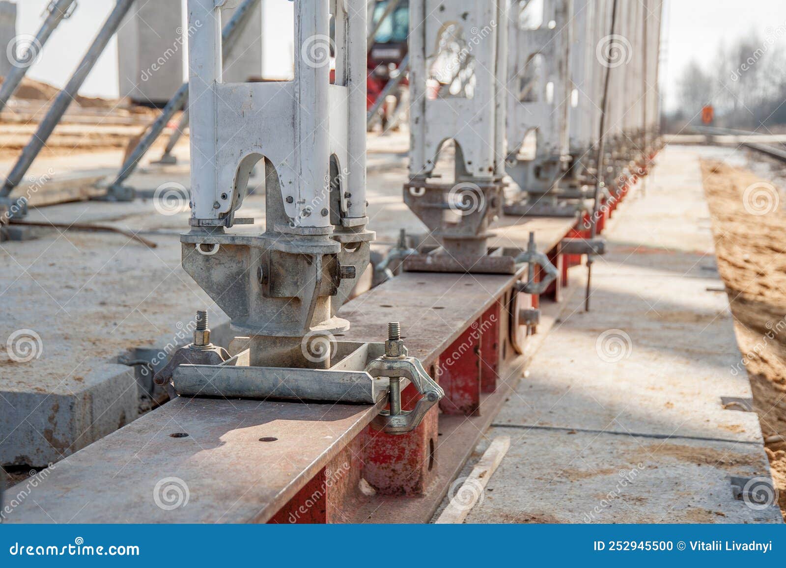 Support scaffolding system stock photo. Image of shuttering - 252945500