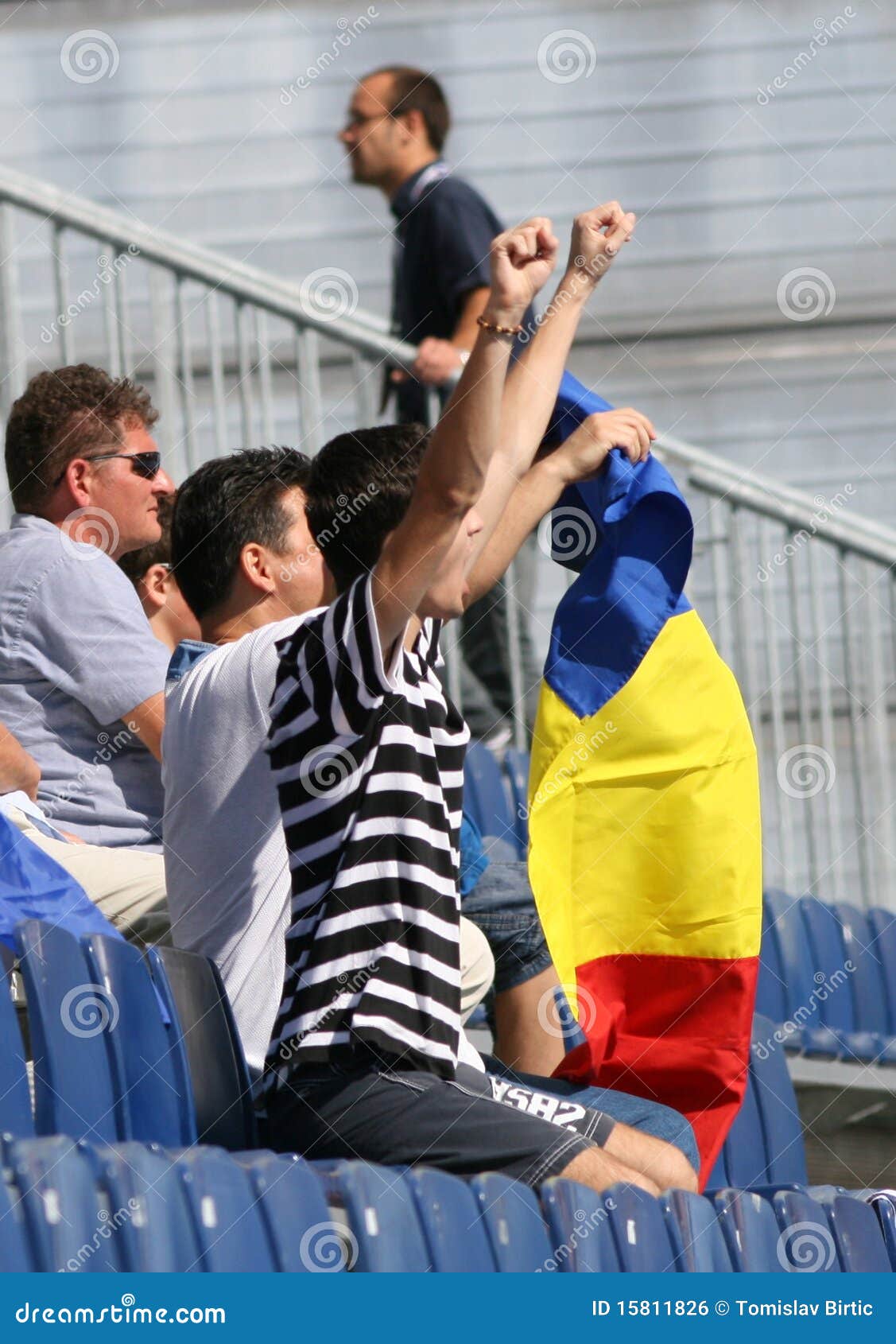 Supporters of Romania / Glory Editorial Photo - Image of happiness ...
