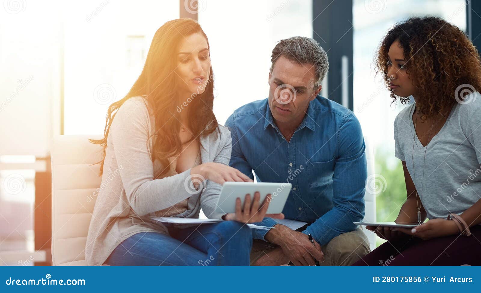 Supporting a Collaborative Venture with the Smartest Technology. a ...