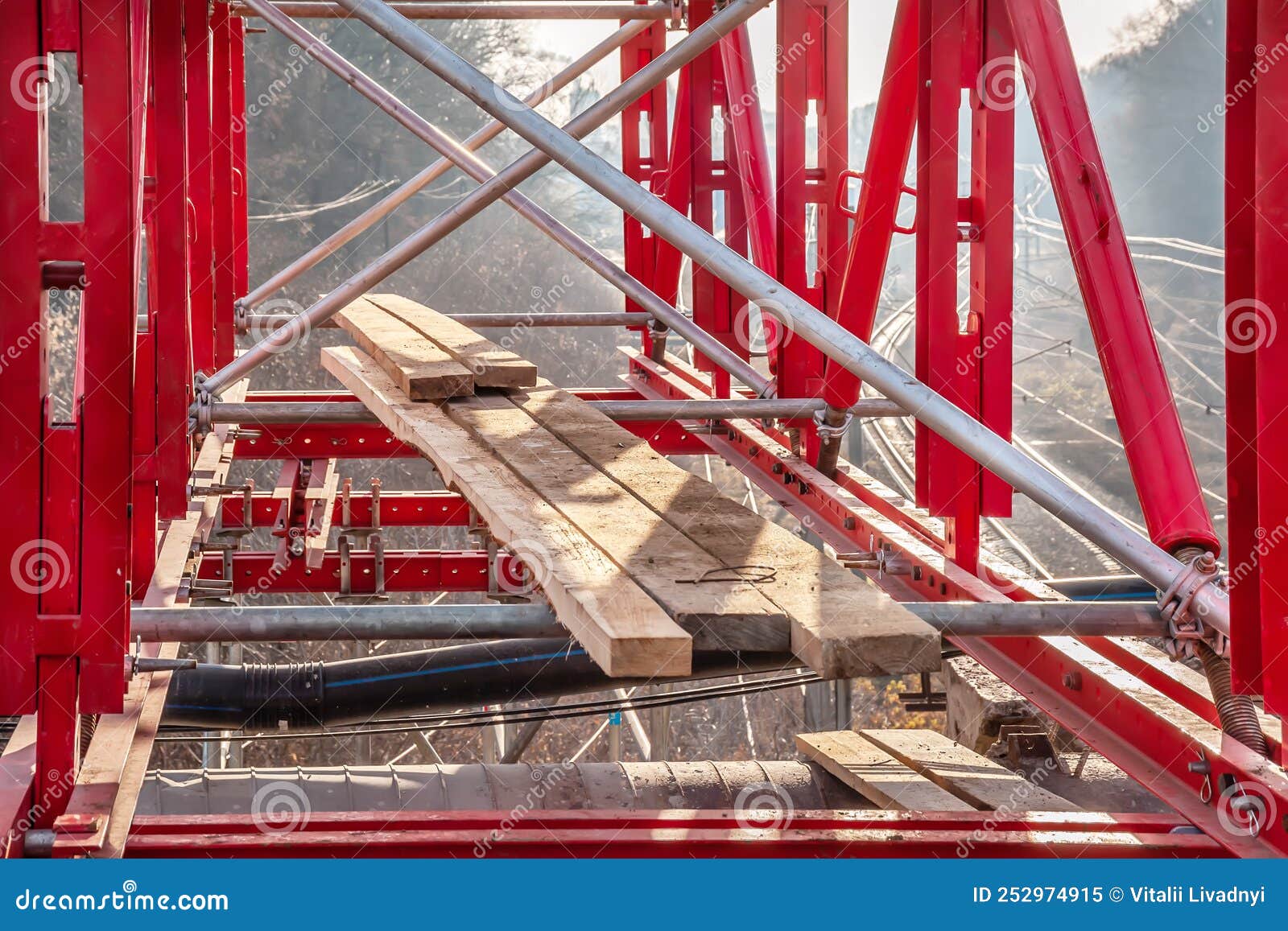The Supporting Structure of Scaffolding and Beams Stock Image - Image ...