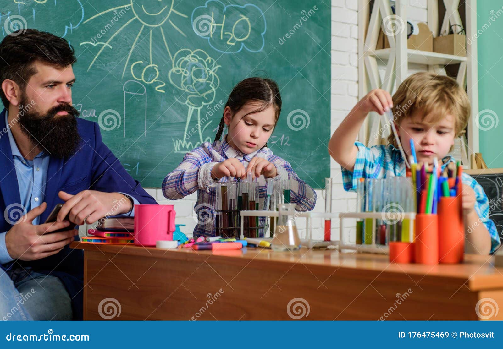 Supportive Environment Explore STEM. Practical Knowledge. Experimenting ...