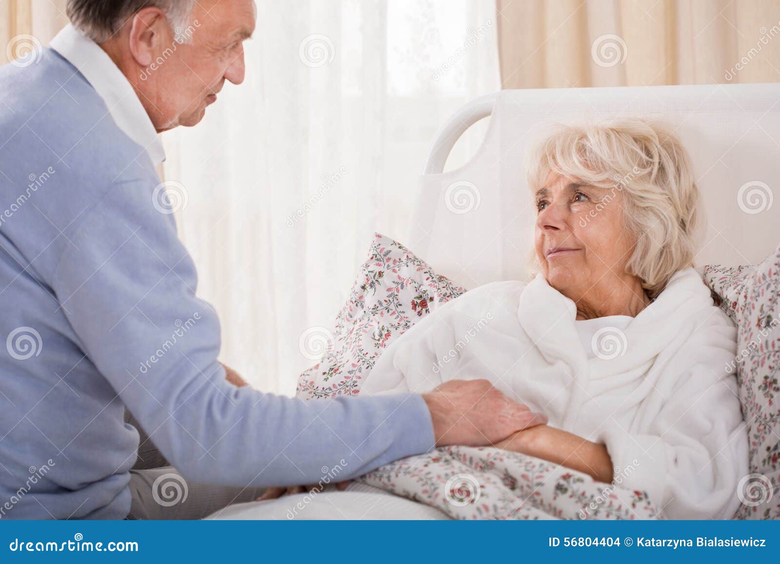 Supportive Husband and Wife Stock Photo - Image of horizontal, helpful ...