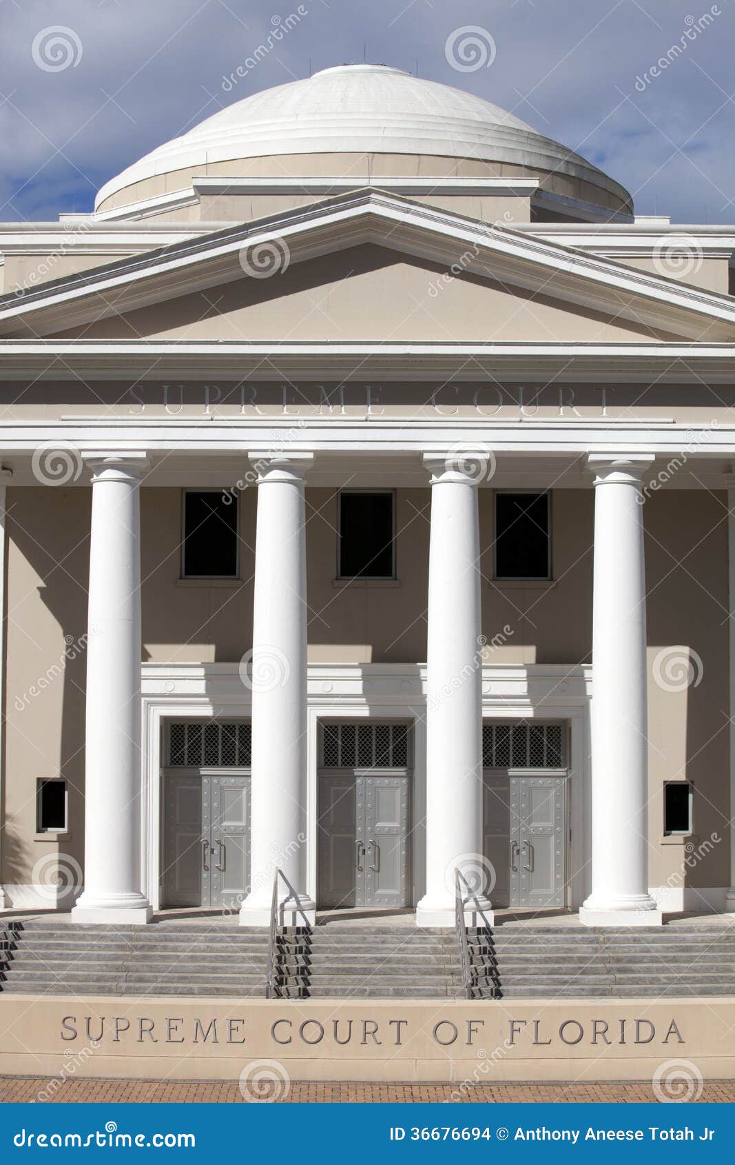 Supreme Courthouse in Florida Editorial Stock Image - Image of city ...