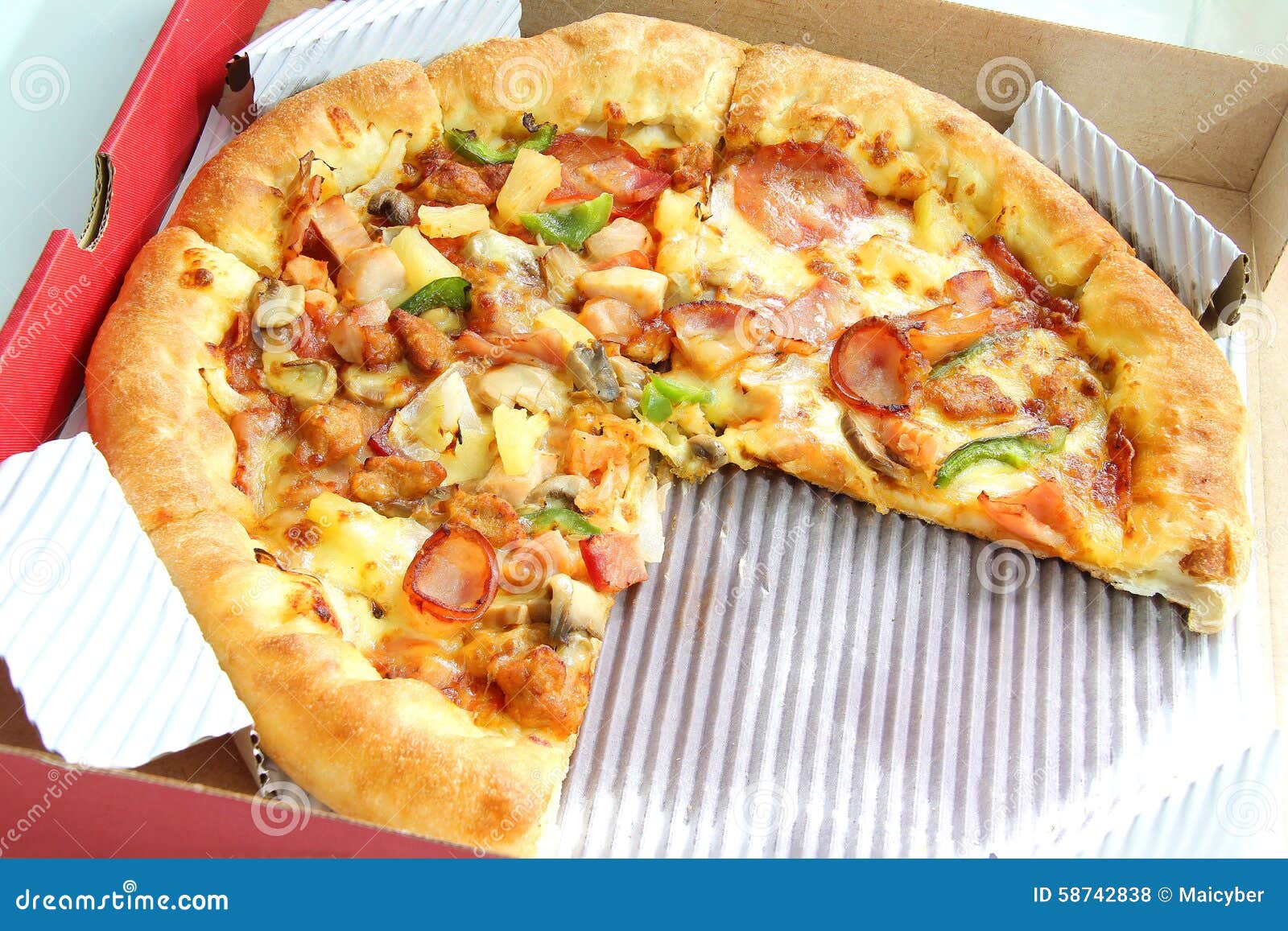 Supreme Pizza stock photo. Image of pepperoni, italian - 58742838