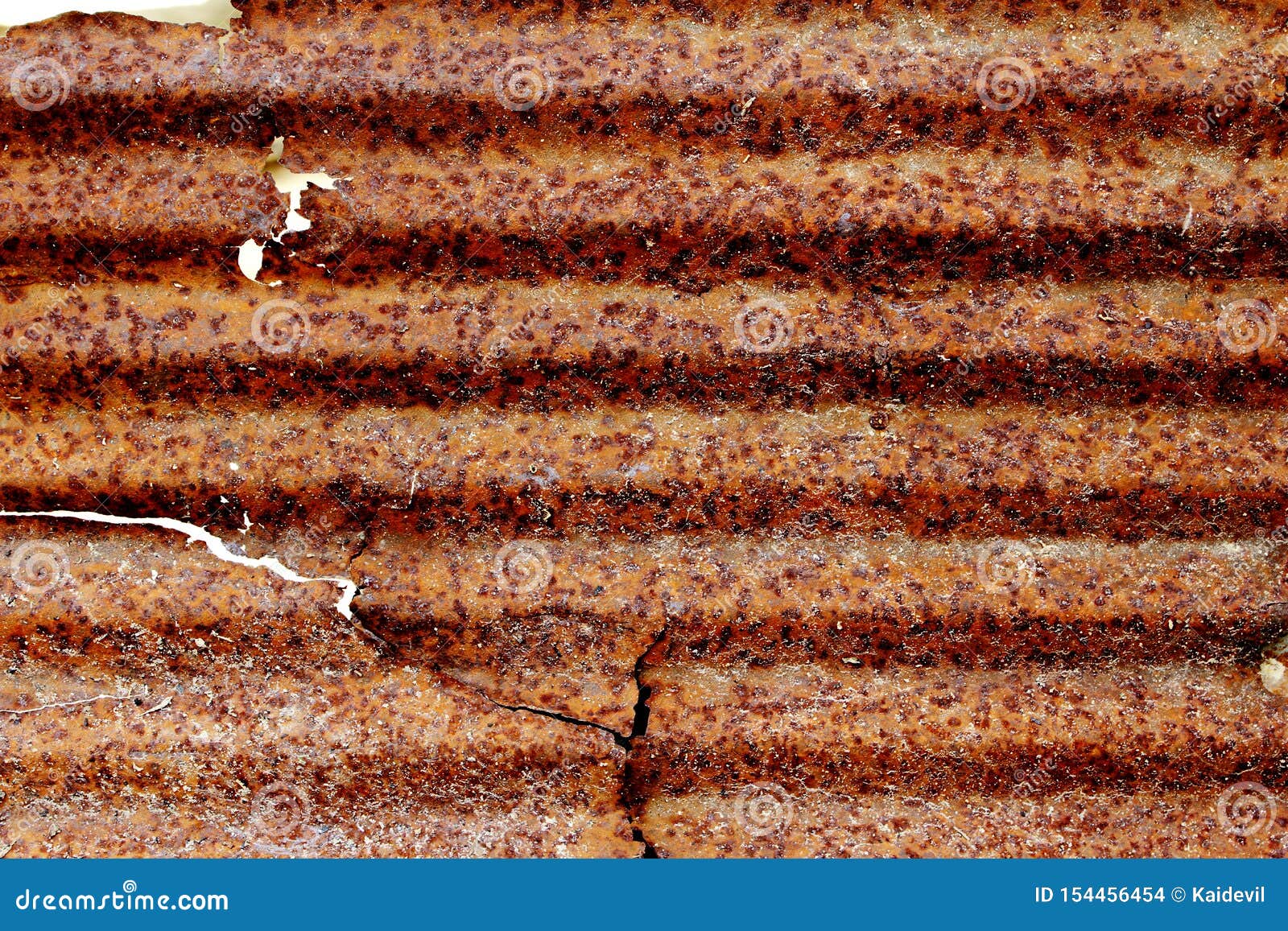 Cracked Rusty Galvanized Iron Stock Photo - Image of metal, rust: 154456454
