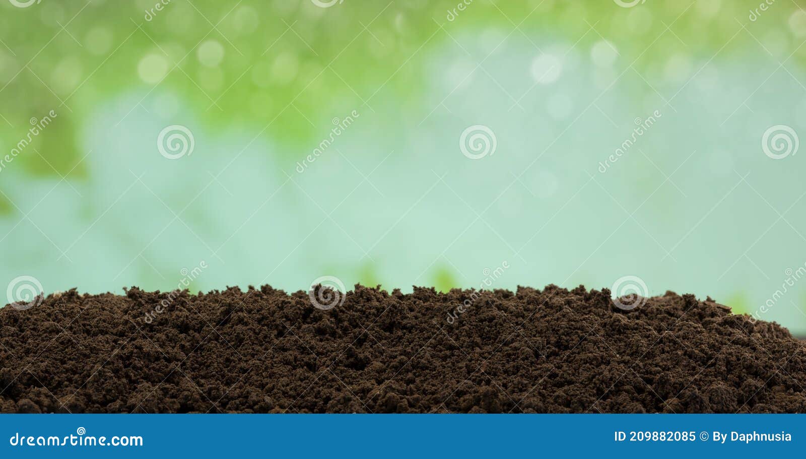 Surface de sol brun image stock. Image du noir, organique - 209882085