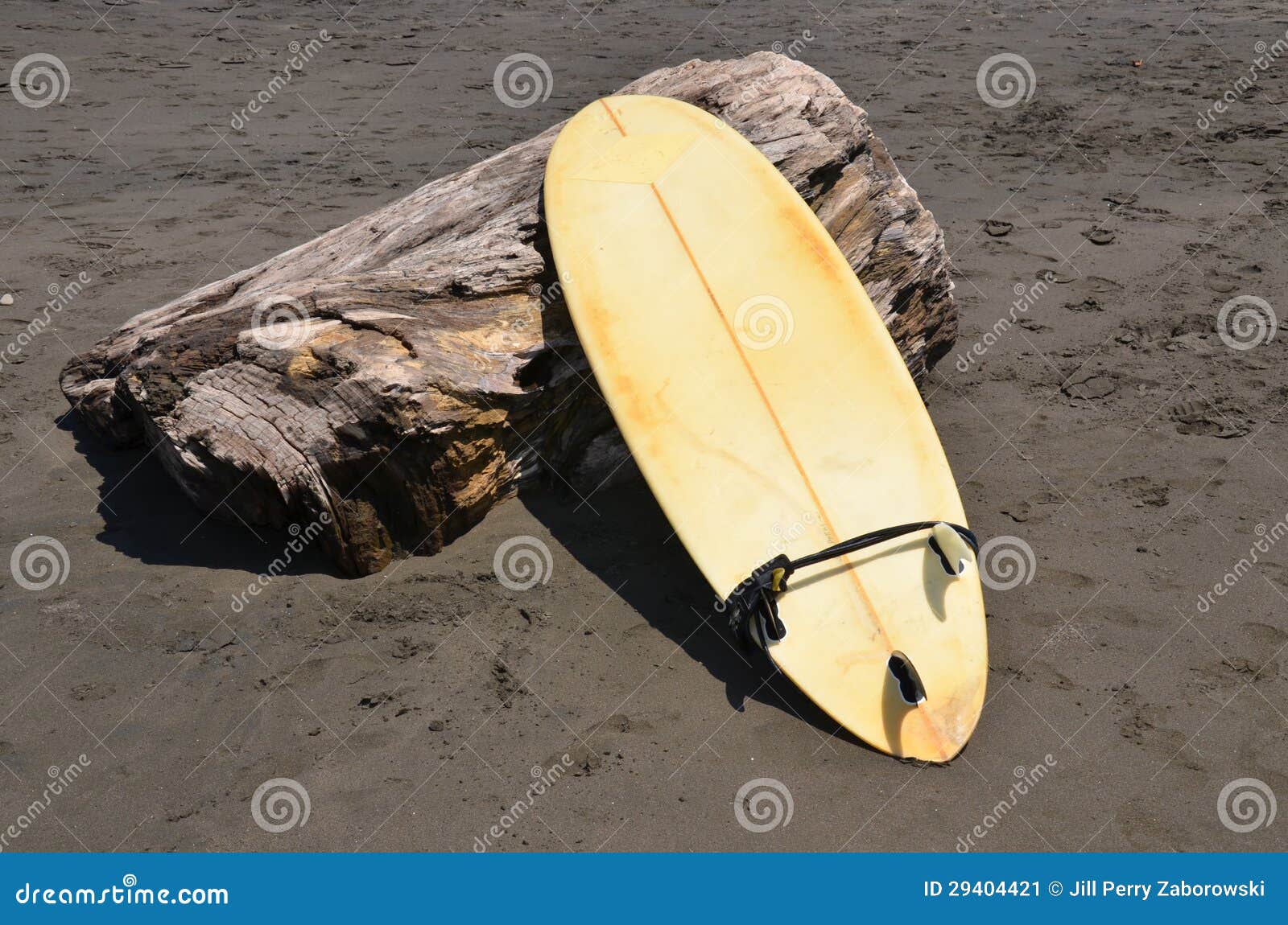18,820 Surfboard Sand Photos - Free & Royalty-Free Stock Photos from ...