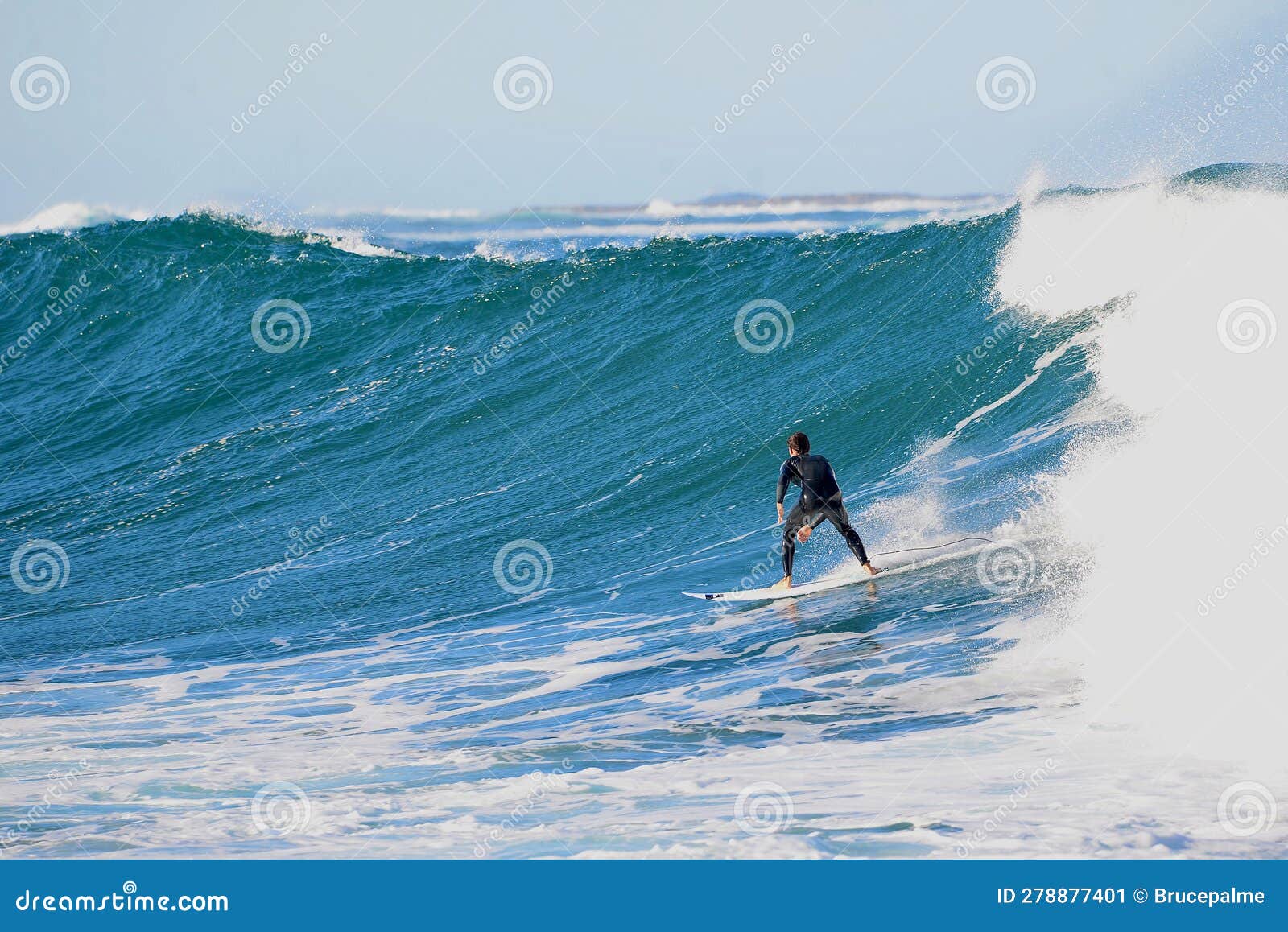 A Surfer in Action at Dee Why Beach in Sydney Editorial Photo - Image ...