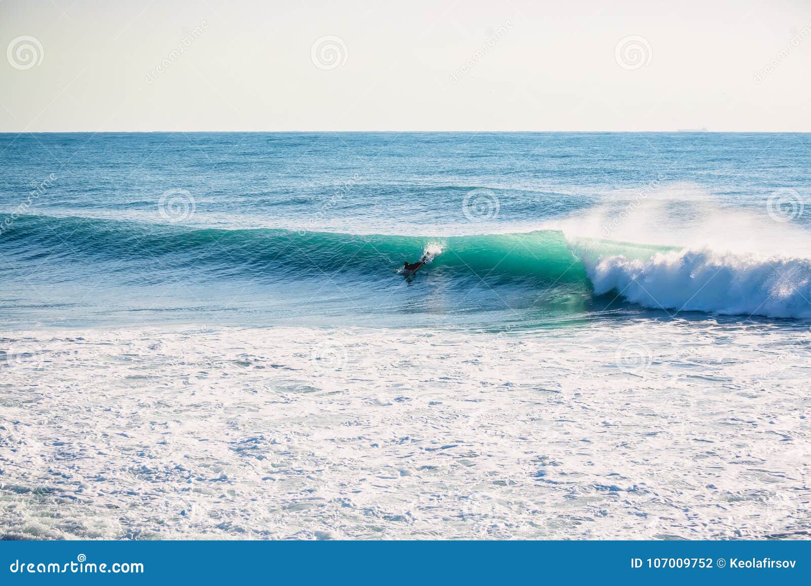 Surfer on Breaking Wave. Surfing in Ocean Stock Photo - Image of crash ...