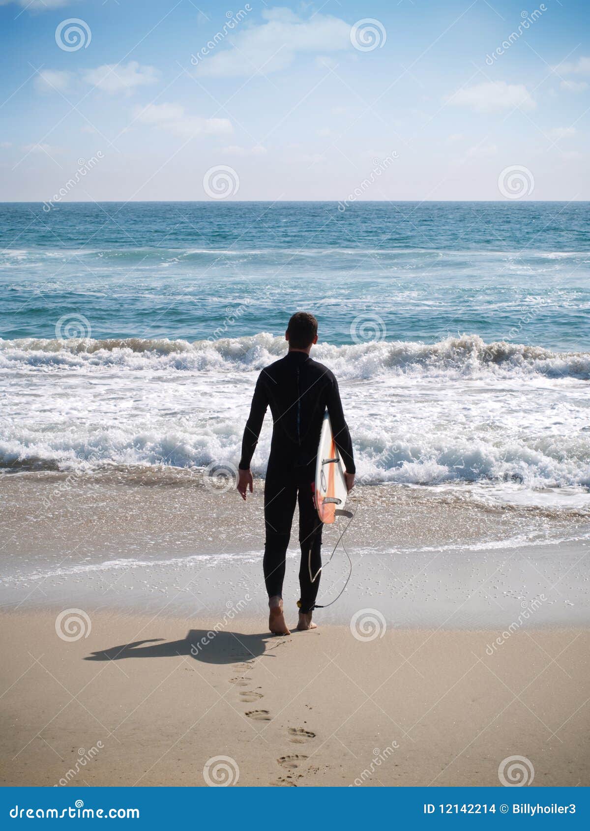 Surfer ready to surf stock photo. Image of ocean, surfing - 12142214