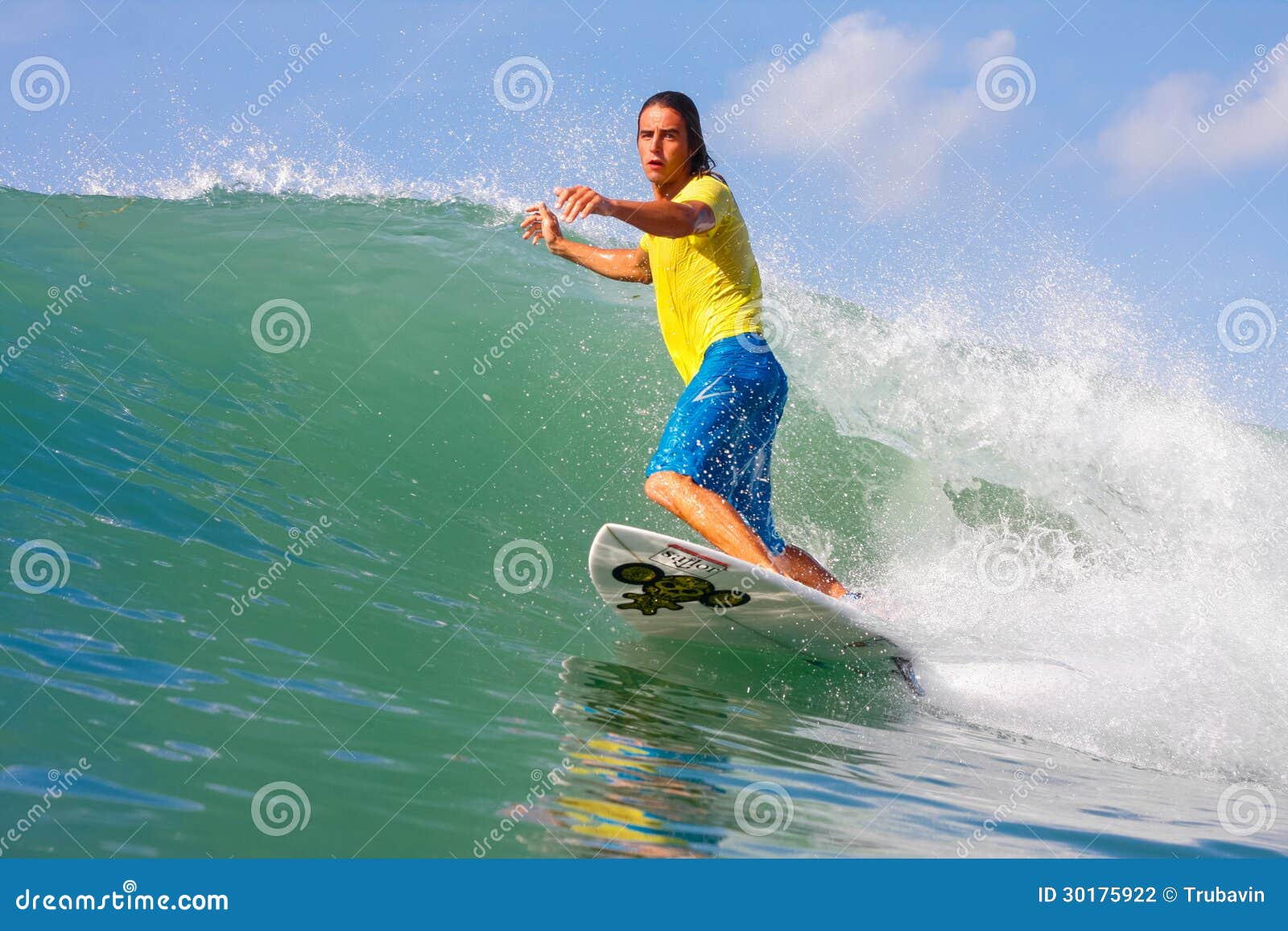 Girl surfa wave editorial photography. Image of movement - 30175922