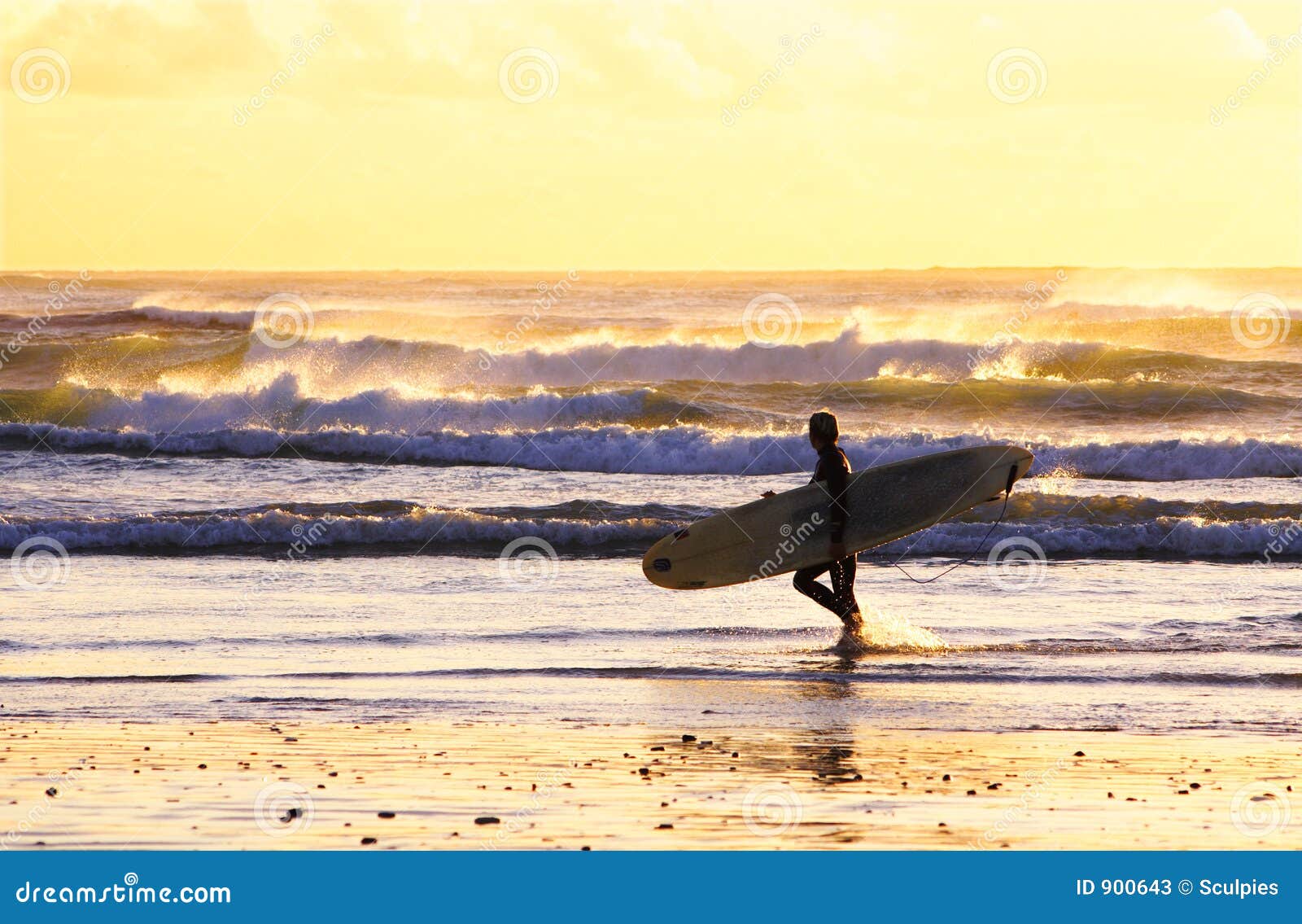Surfer walking sunset stock image. Image of longboard, surfing - 900643